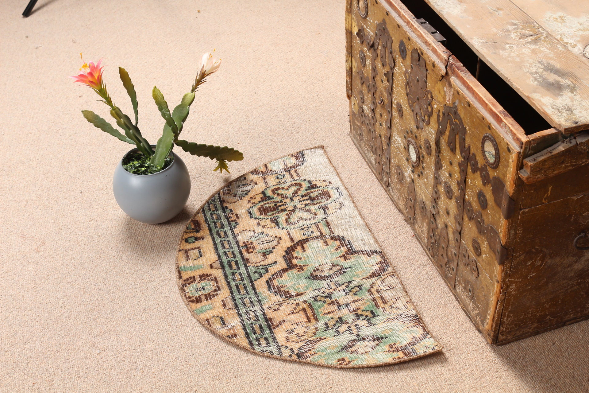 Bungalow Rose Antique Round Turkish Rug in Brown Ideal for Entryways ...