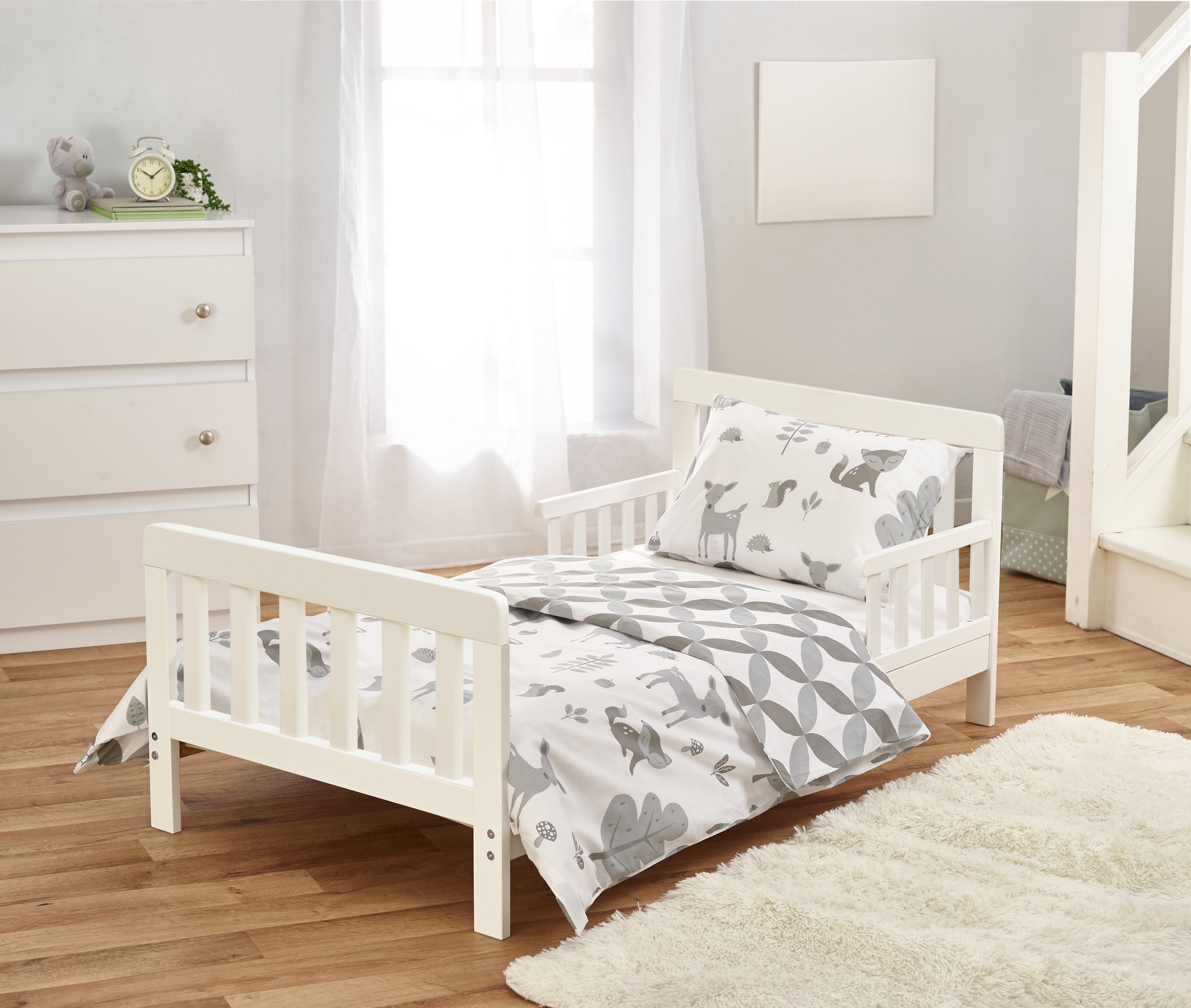 Kinder Valley Cot Bed / Toddler (70 x 140cm) Convertible Bed and ...