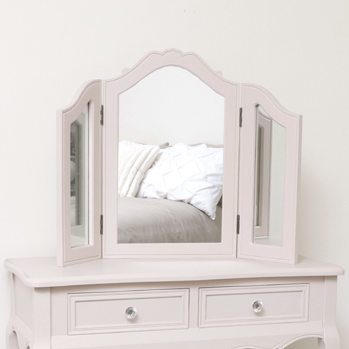 Melody Maison Pink Tabletop Triple Vanity Mirror - Victoria Pink Range ...