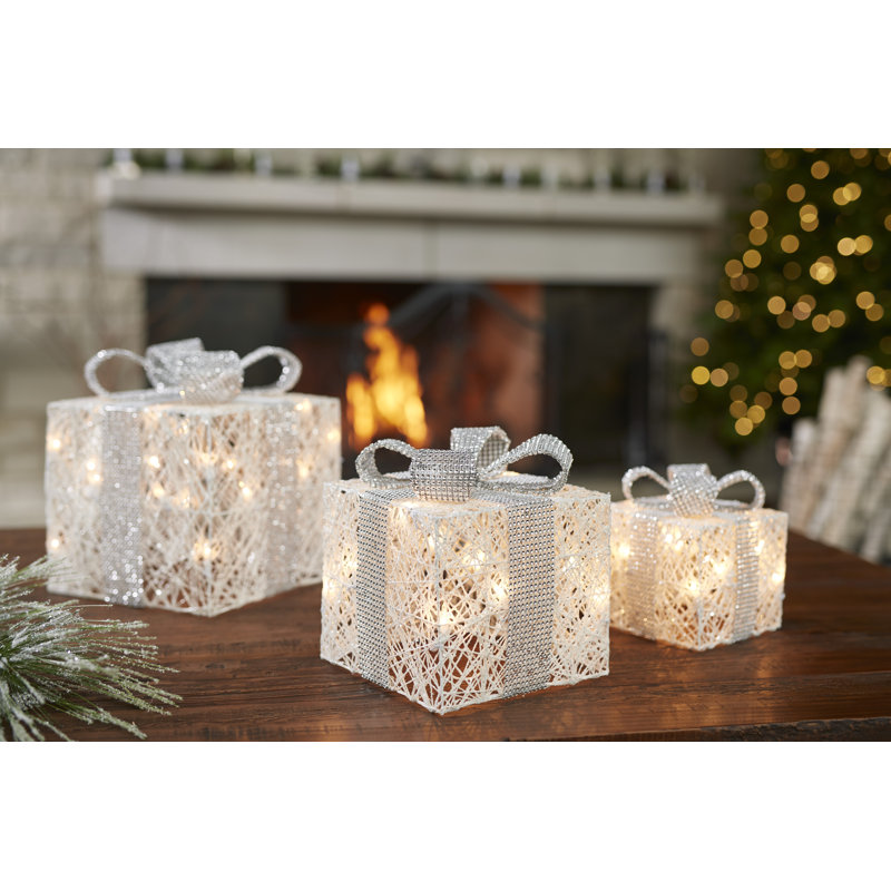 The Holiday Aisle® Package With Lights And Timer (Set Of 3) 7"H, 9"H ...