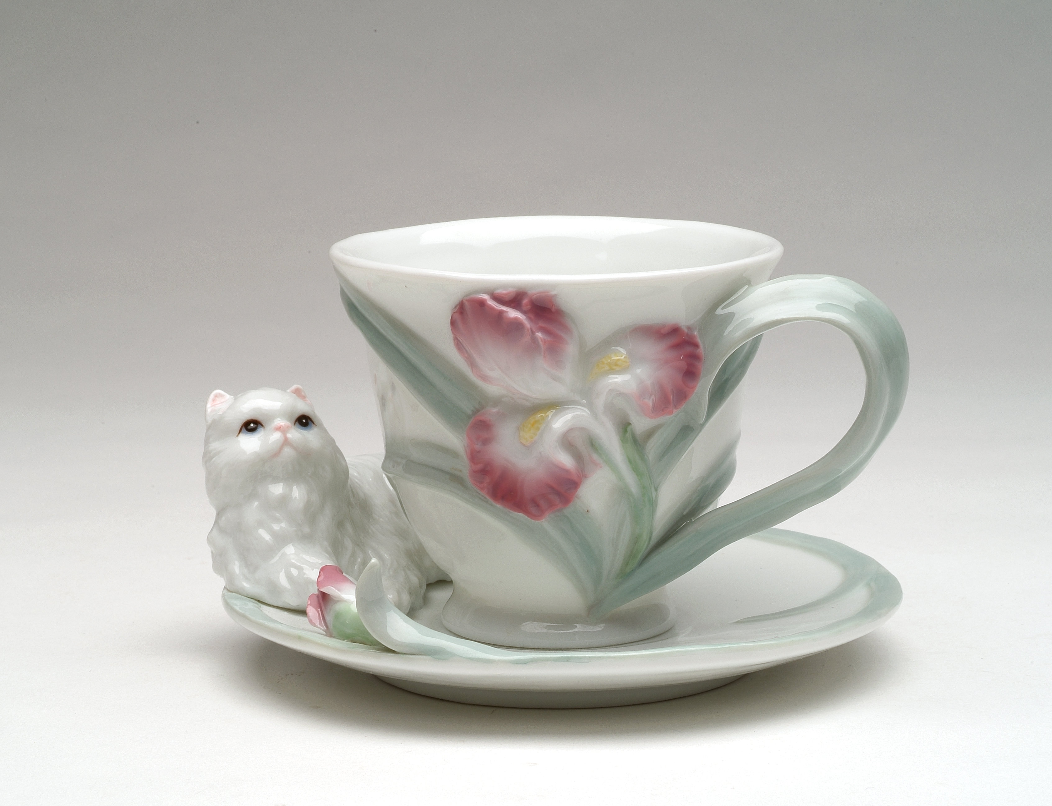 August Grove® Floral Tea Cup with Sculpted Cat Saucer Set & Reviews ...