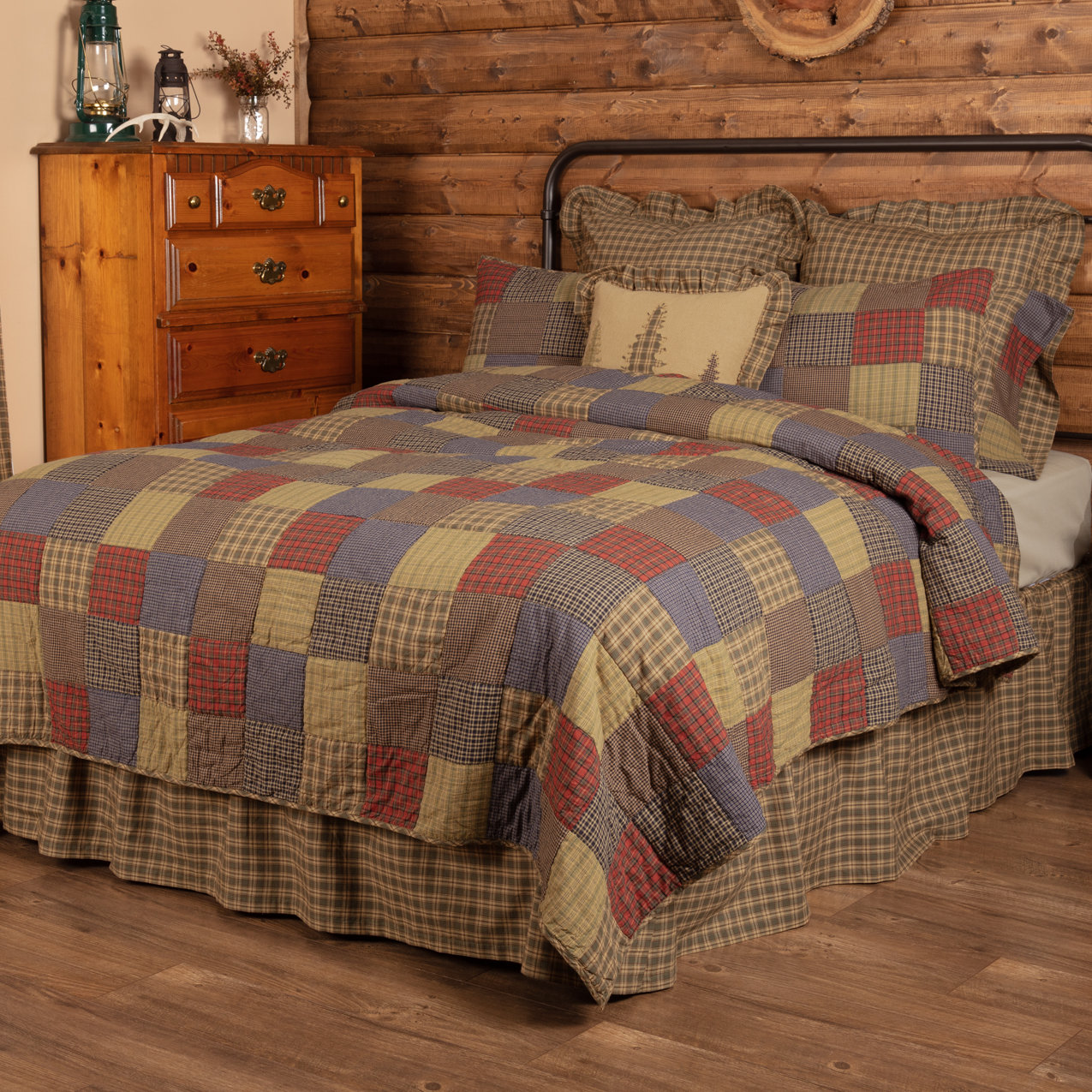 VHC Brands Cedar Ridge Standard Cotton Reversible Rustic Quilt | Wayfair