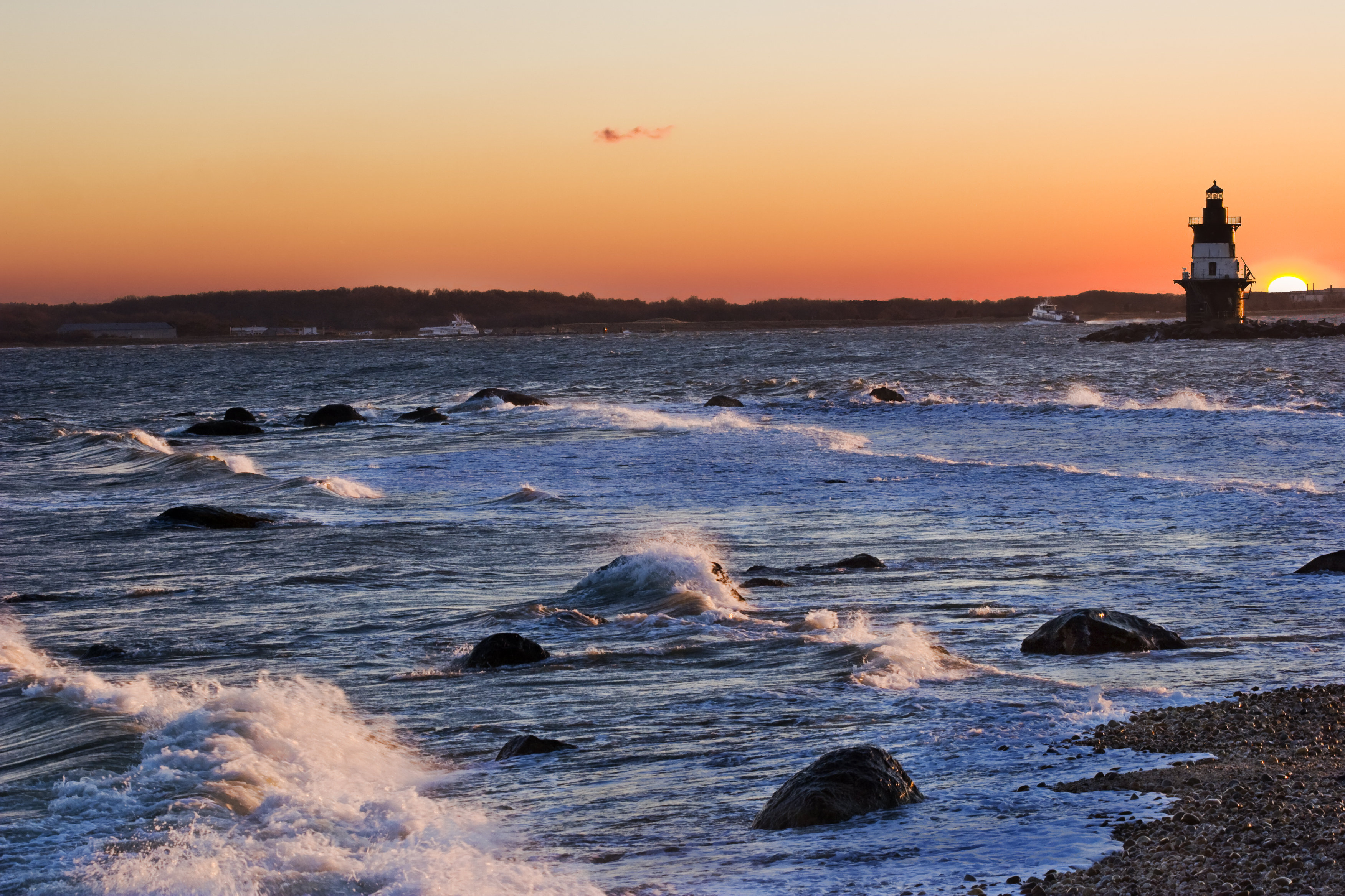 Breakwater Bay Orient Point Lighthouse by Stevanzz - Wrapped Canvas ...