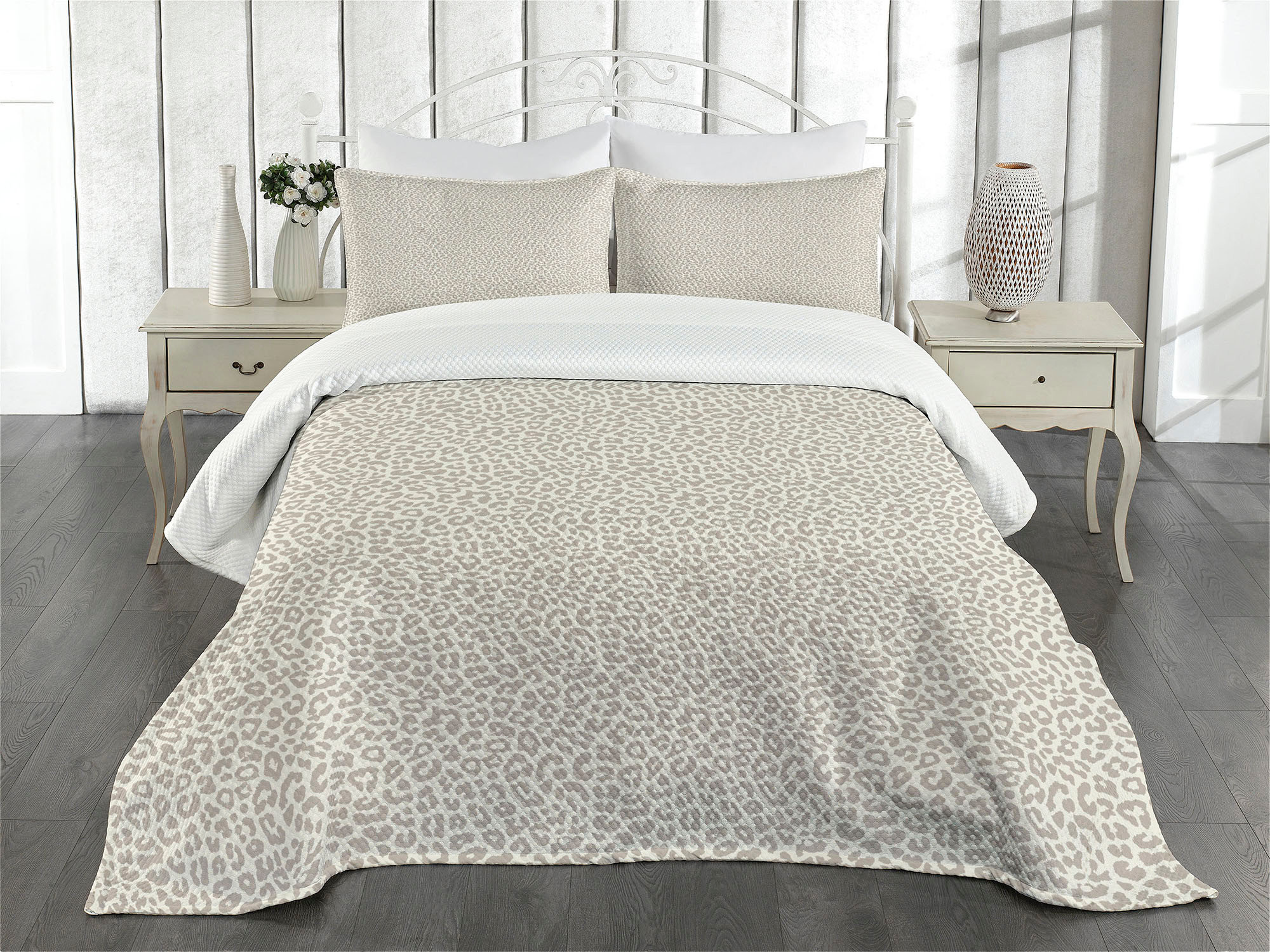 Ambesonne Leopard Bedspread Set Skin Print Wildlife Layout Pale Taupe ...