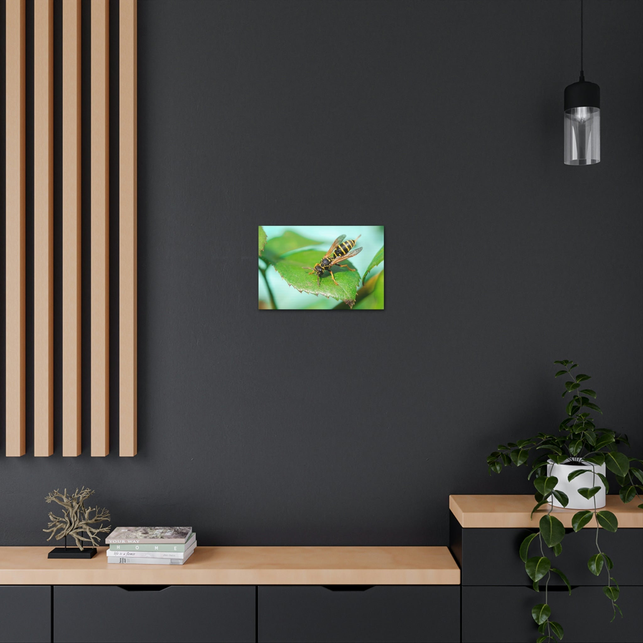 Gracie Oaks Majestic Wasp Art Majestic Wasp Print Animal Wall Art | Wayfair