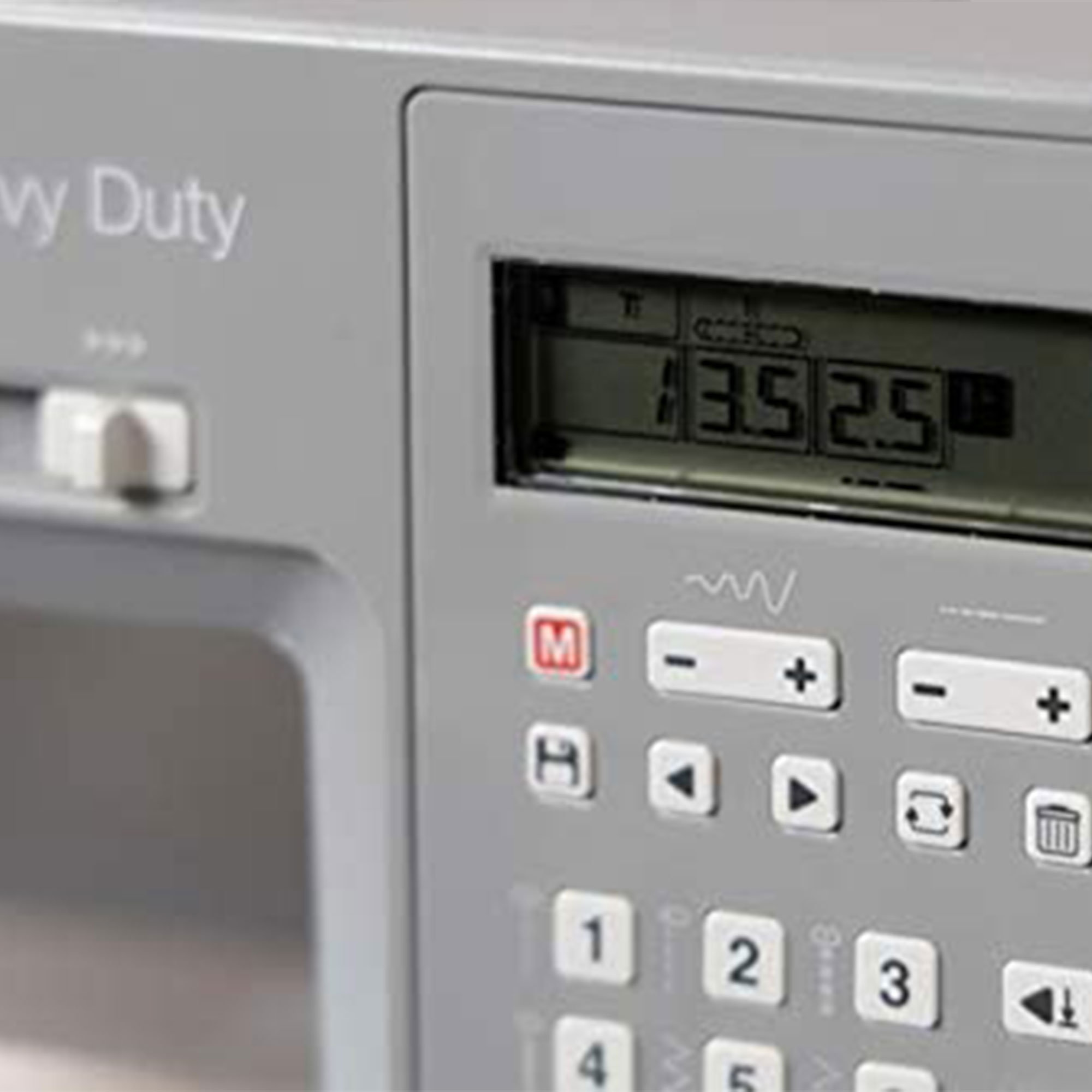 SINGER 6700C Heavy Duty Electric Sewing Machine w/ 411 Stitch ...