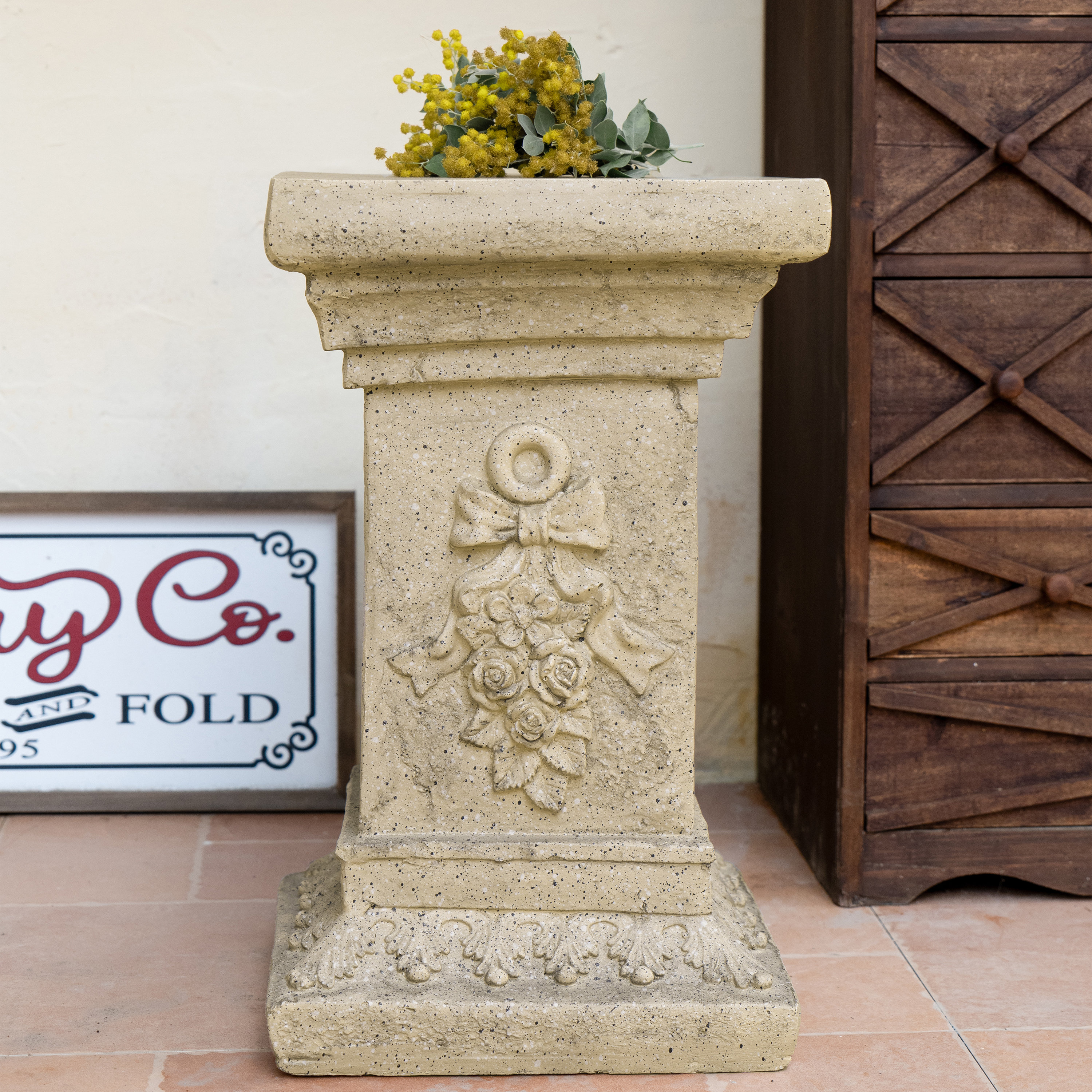 Charlton Home Shaun Magnesium Oxide Pedestal Plant Stand - Wayfair Canada