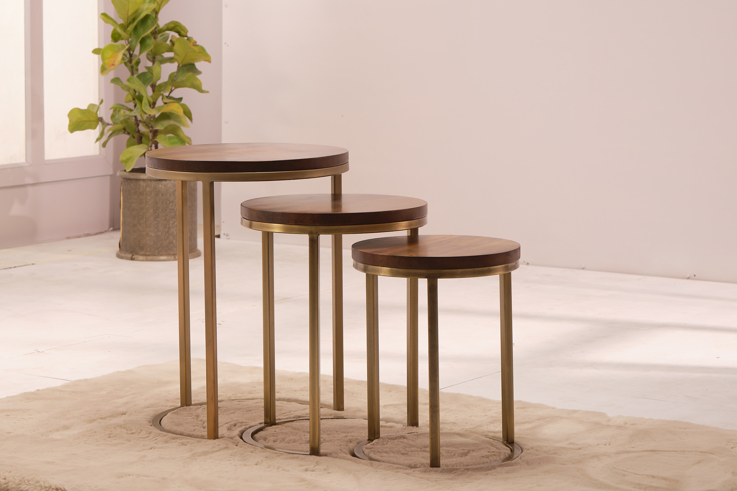 Mercer41 MANDAL Set of 3 Round Nesting Tables | Solid Wood Top with ...