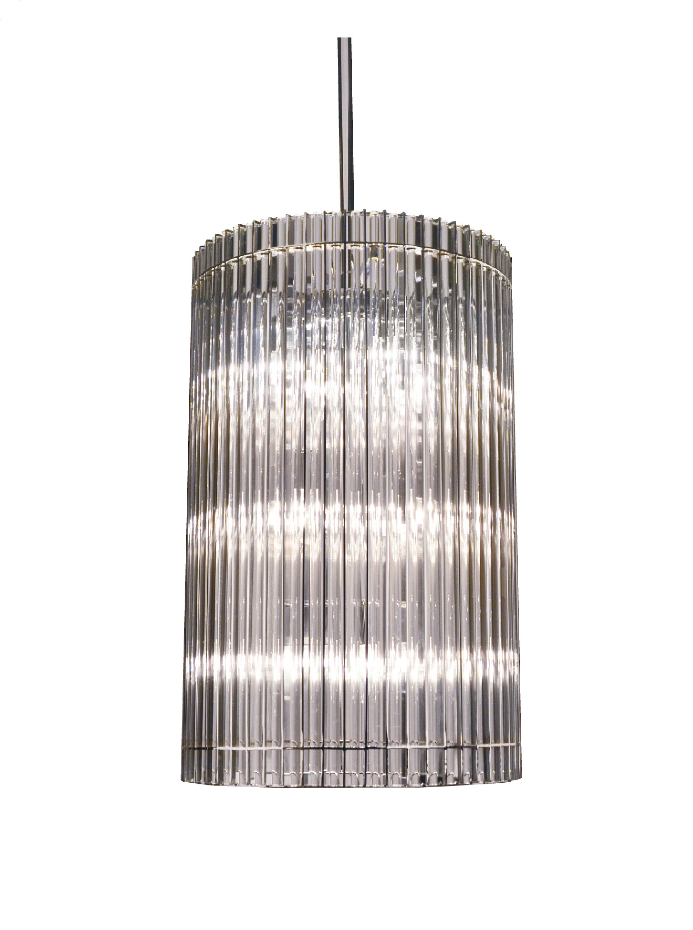 Everly Quinn Ce lustre a une finition chromée. Le cadre est fabriqué en ...