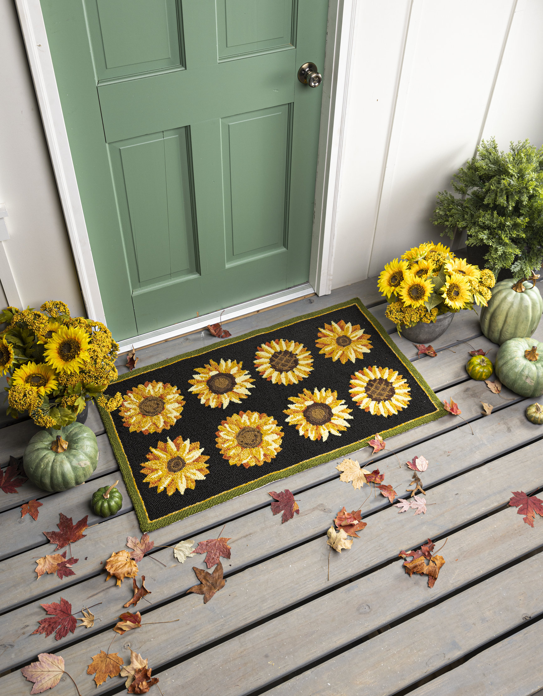 August Grove® Indoor/Outdoor Sunflower Hooked Polypropylene Accent Rug ...