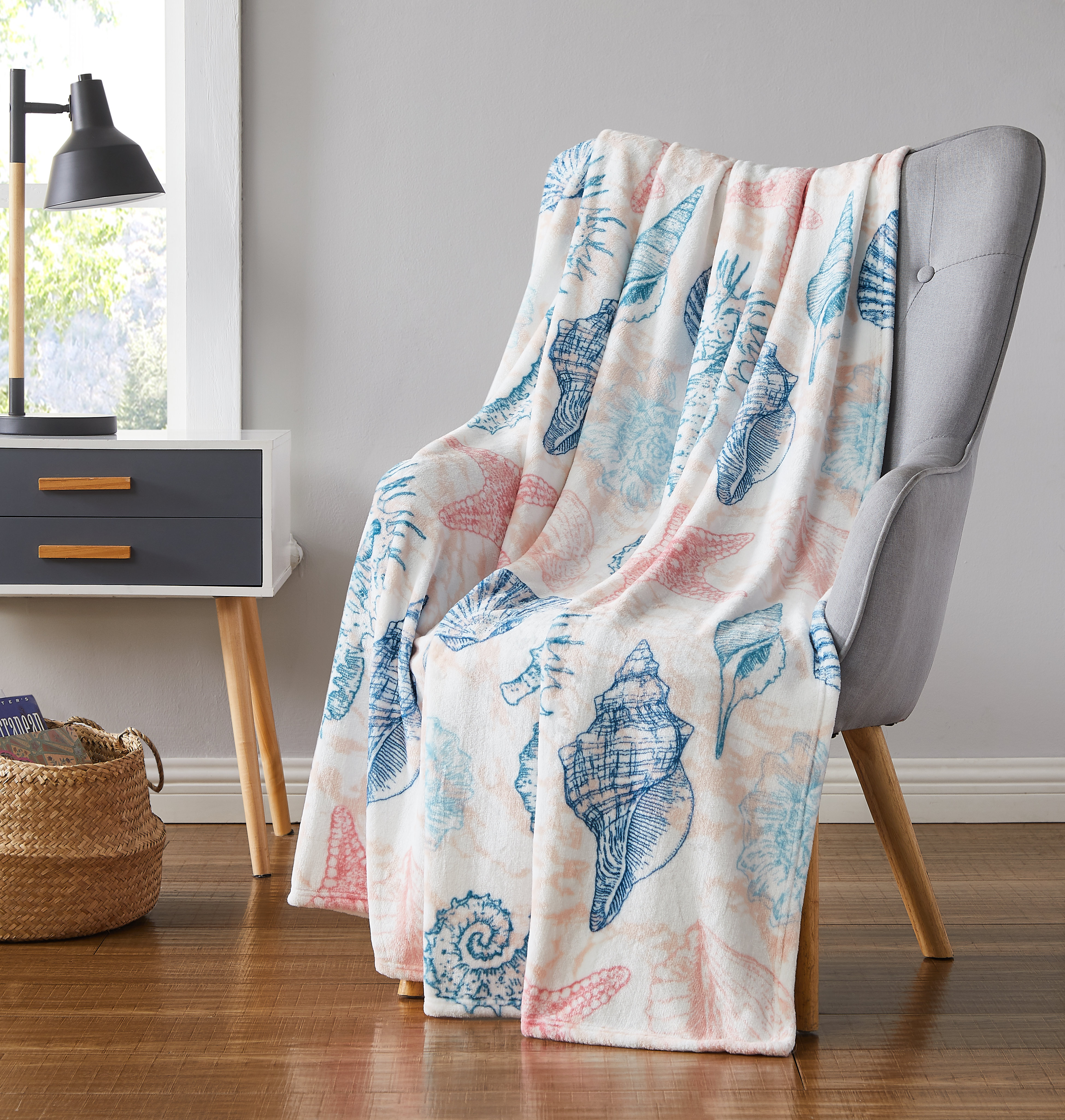RT Designer's Collection Laura Floral Plush Throw 50" X 70" | Wayfair