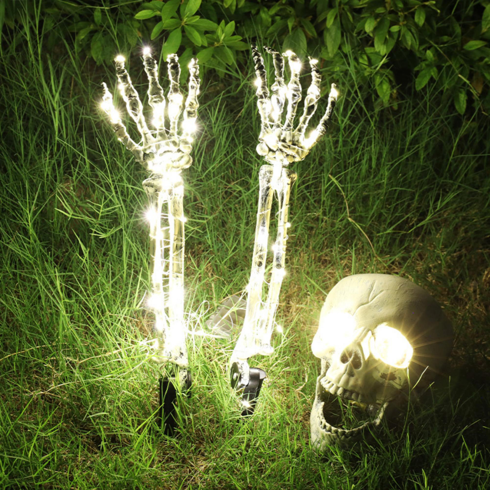 The Holiday Aisle® Skeleton Head Halloween Decoration Lights with ...
