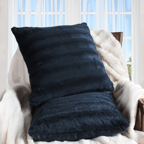 Throw Pillows & Decorative Pillows