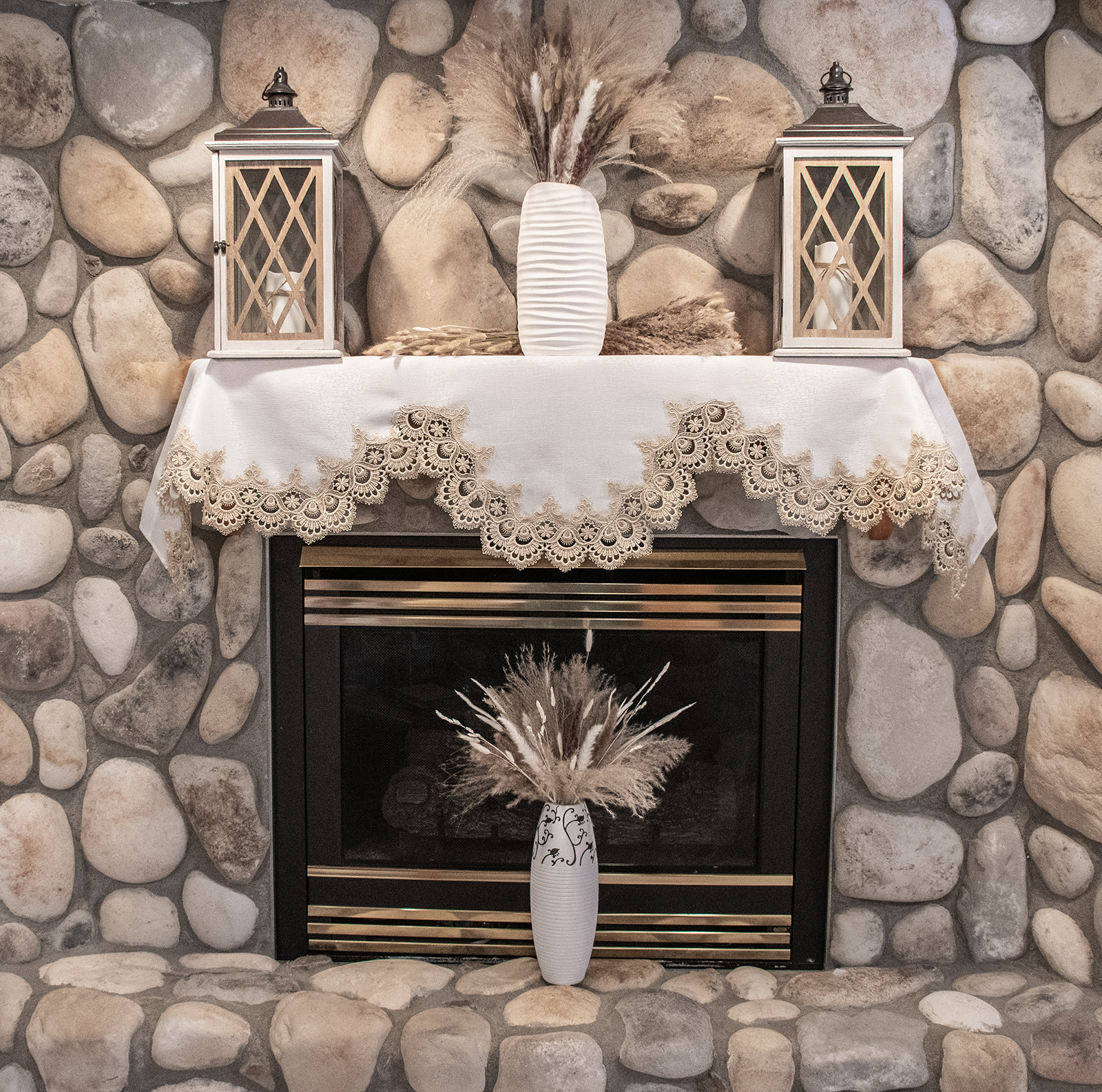 House of Hampton® Elmwood Gold Lace Mantel Scarf (19" x 90") | Wayfair
