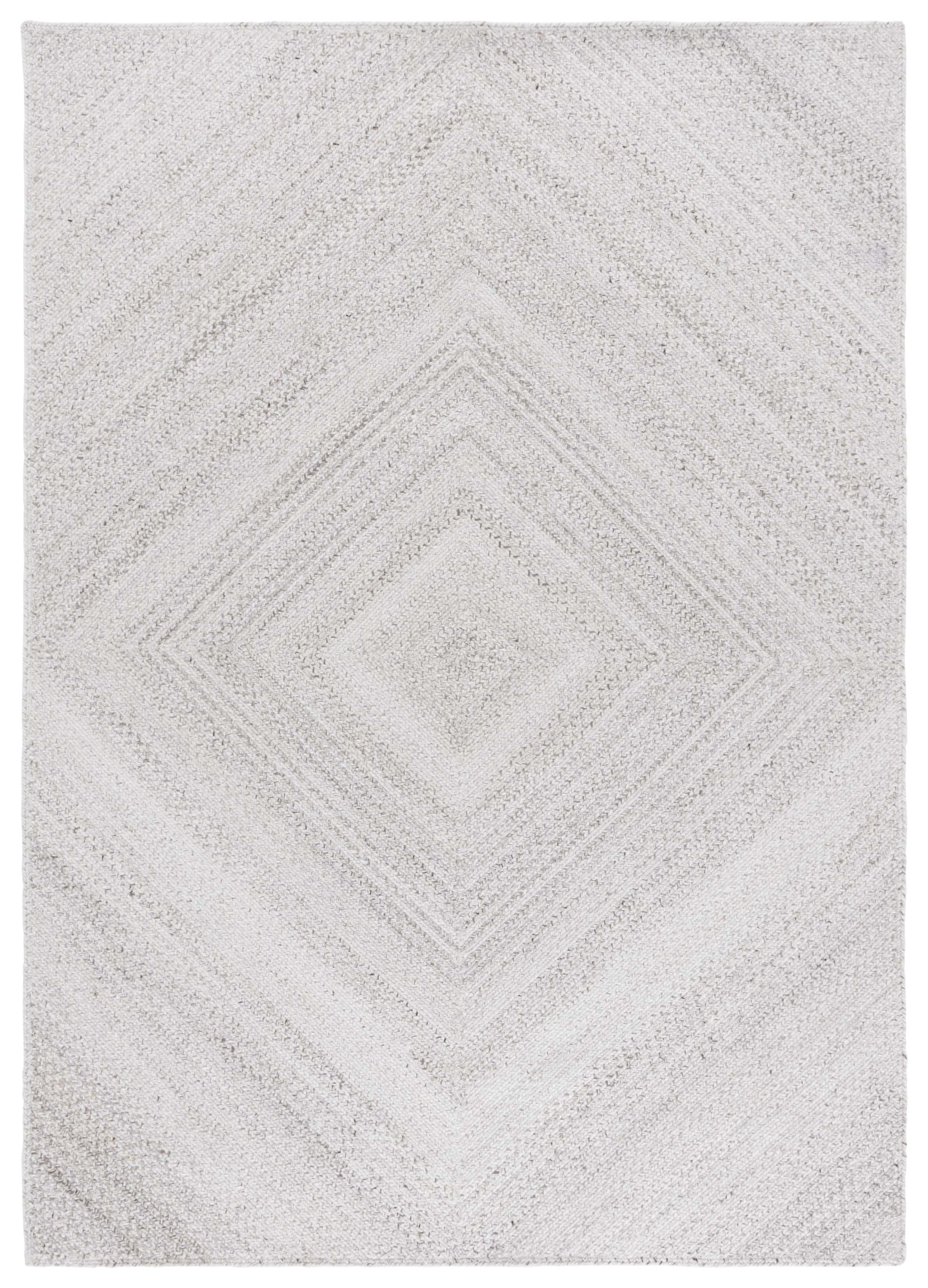 Safavieh Braided 806 Hand Woven Pet Yarn Pile Geometric Rug | Wayfair