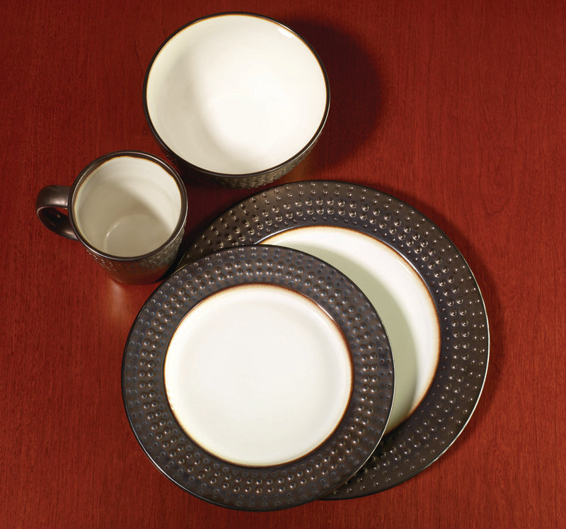 Gourmet Basics by Mikasa Avery 16-Piece Stoneware Dinnerware Set ...