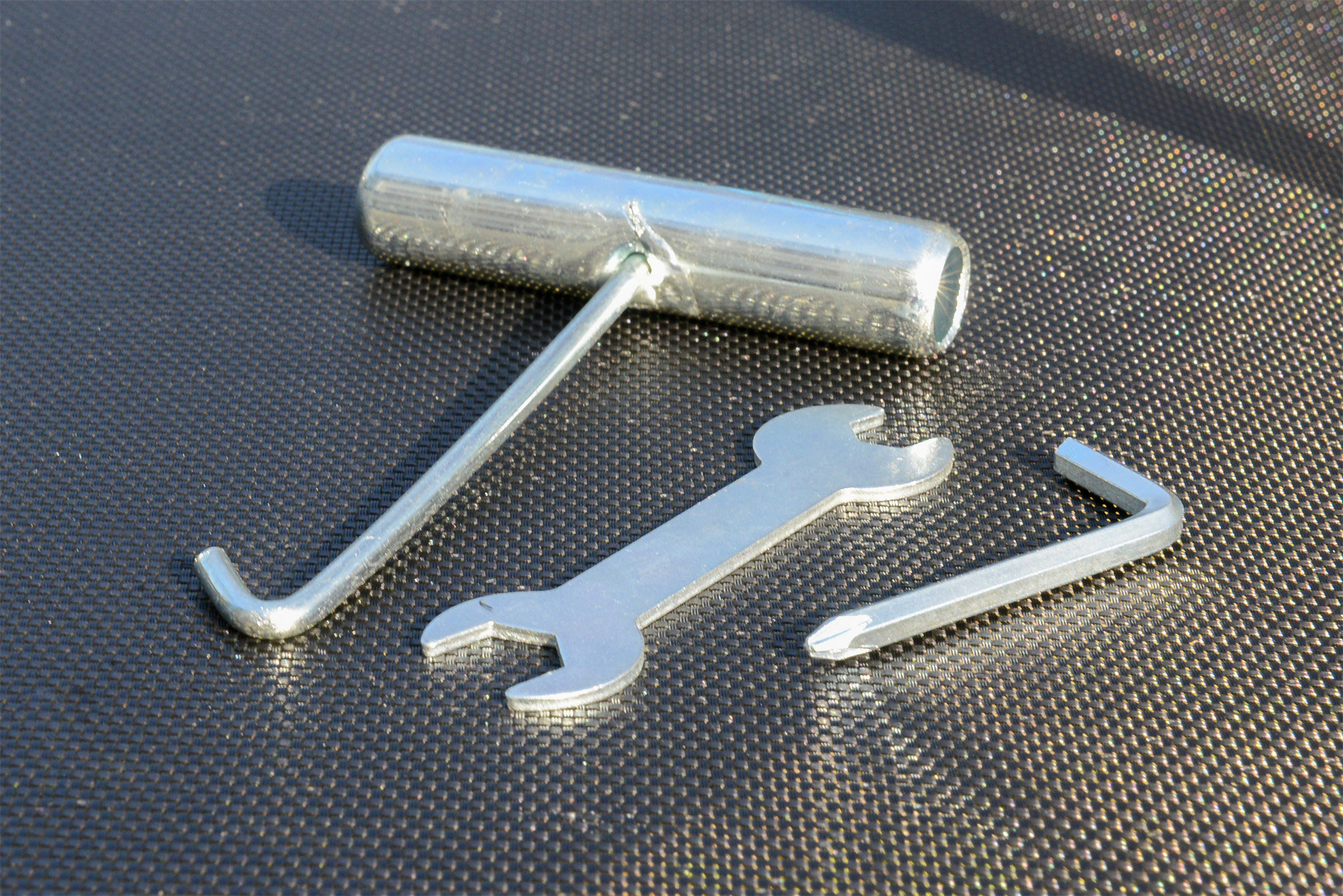 Ceballos 10 FT TRAMPOLINE INSIDE SAFETY NET WITH BASKETBALL HOOP | Wayfair