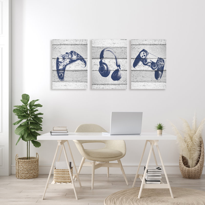 Viv + Rae™ Lyndon Video Gamer Controllers Headset Graphics on Planks 3 ...