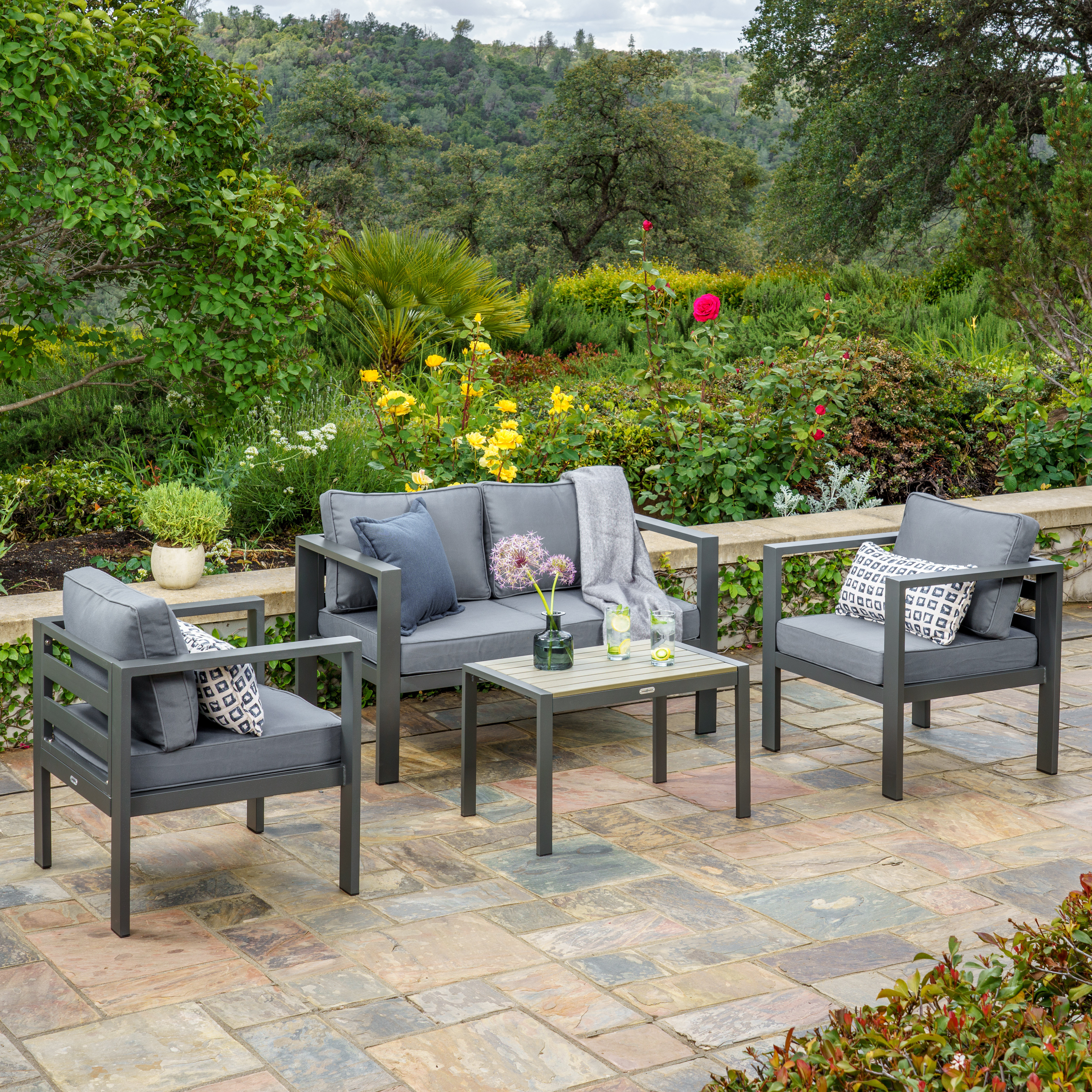 Tortuga Outdoor Lakeview Modern 4-Piece Conversation Set - Wayfair Canada