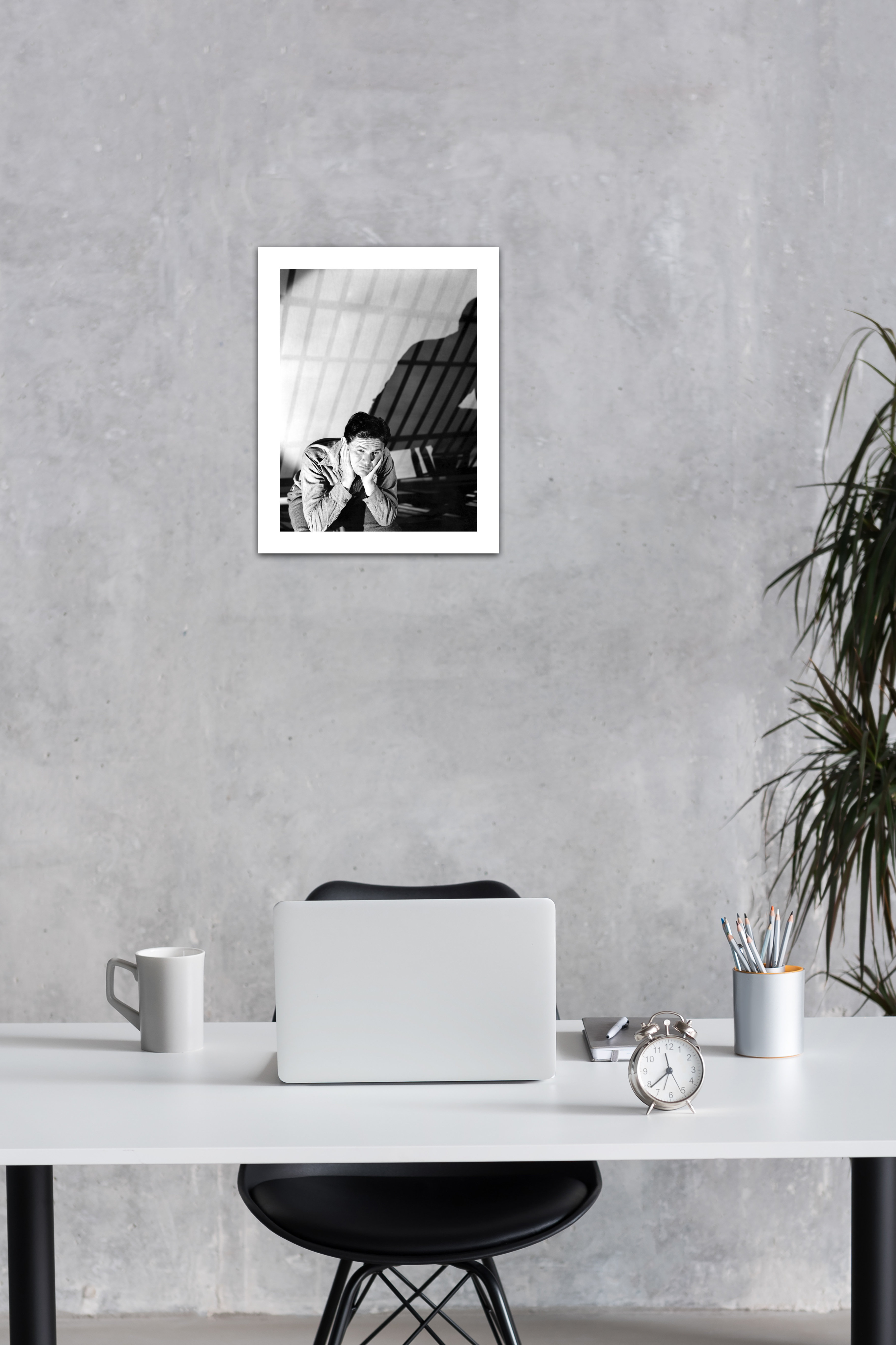 Globe Photos Entertainment Portrait Of John Garfield: Castle On The ...