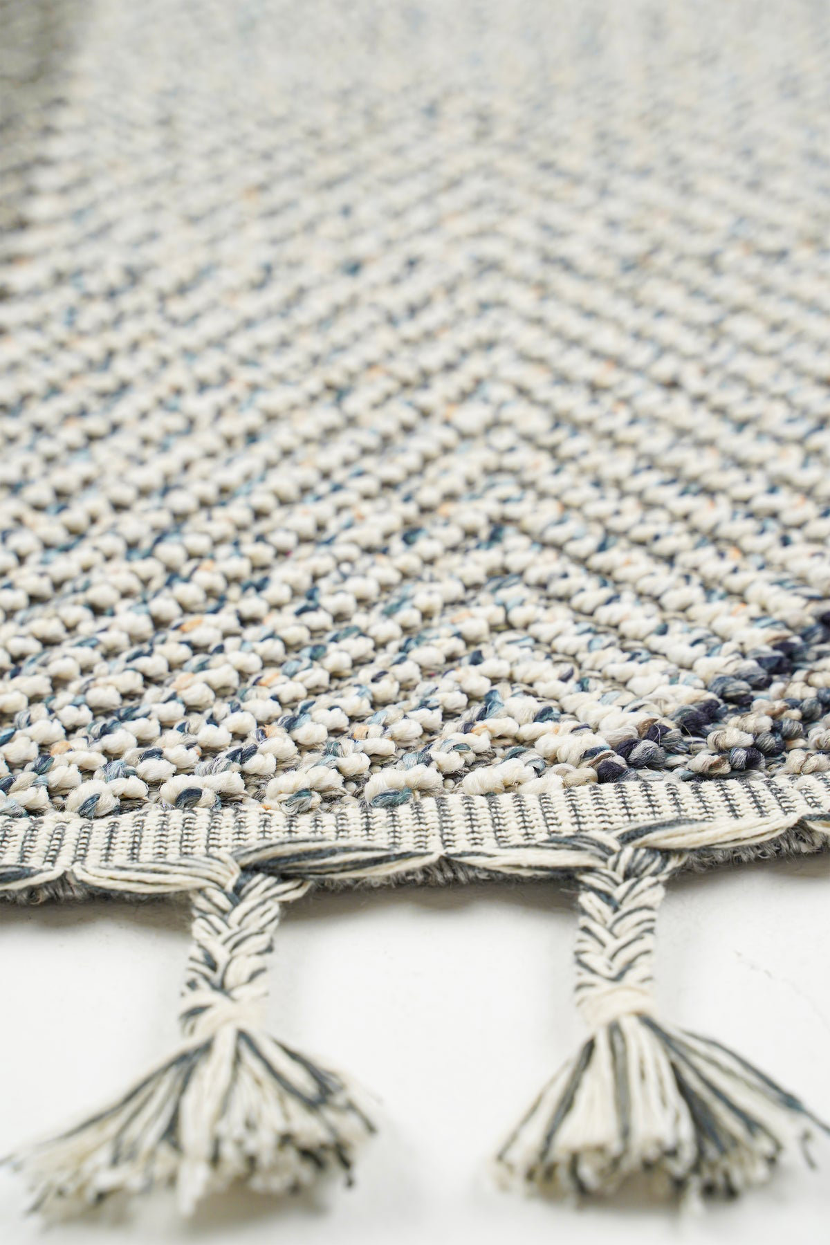 Hokku Designs Elit Gray Round Ethnic Patterned Modern Cut Pile Rug ...