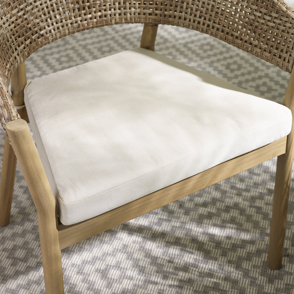 Brambly Cottage Quattro Acacia Wooden Outdoor Round Garden Dining Table ...