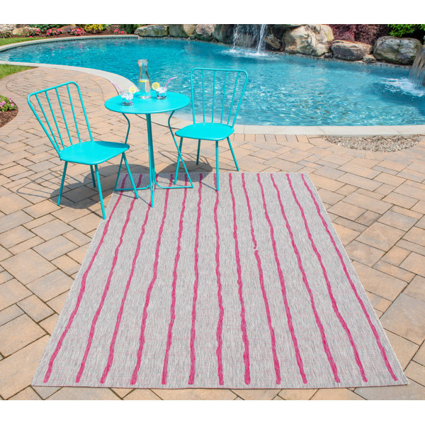Novogratz Sicily Geometric Indoor / Outdoor Rug & Reviews | Wayfair
