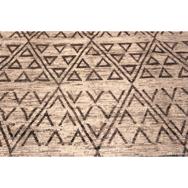 Nazmiyal Collection Contemporary Cream Earthy Brown Tribal Nomadic ...