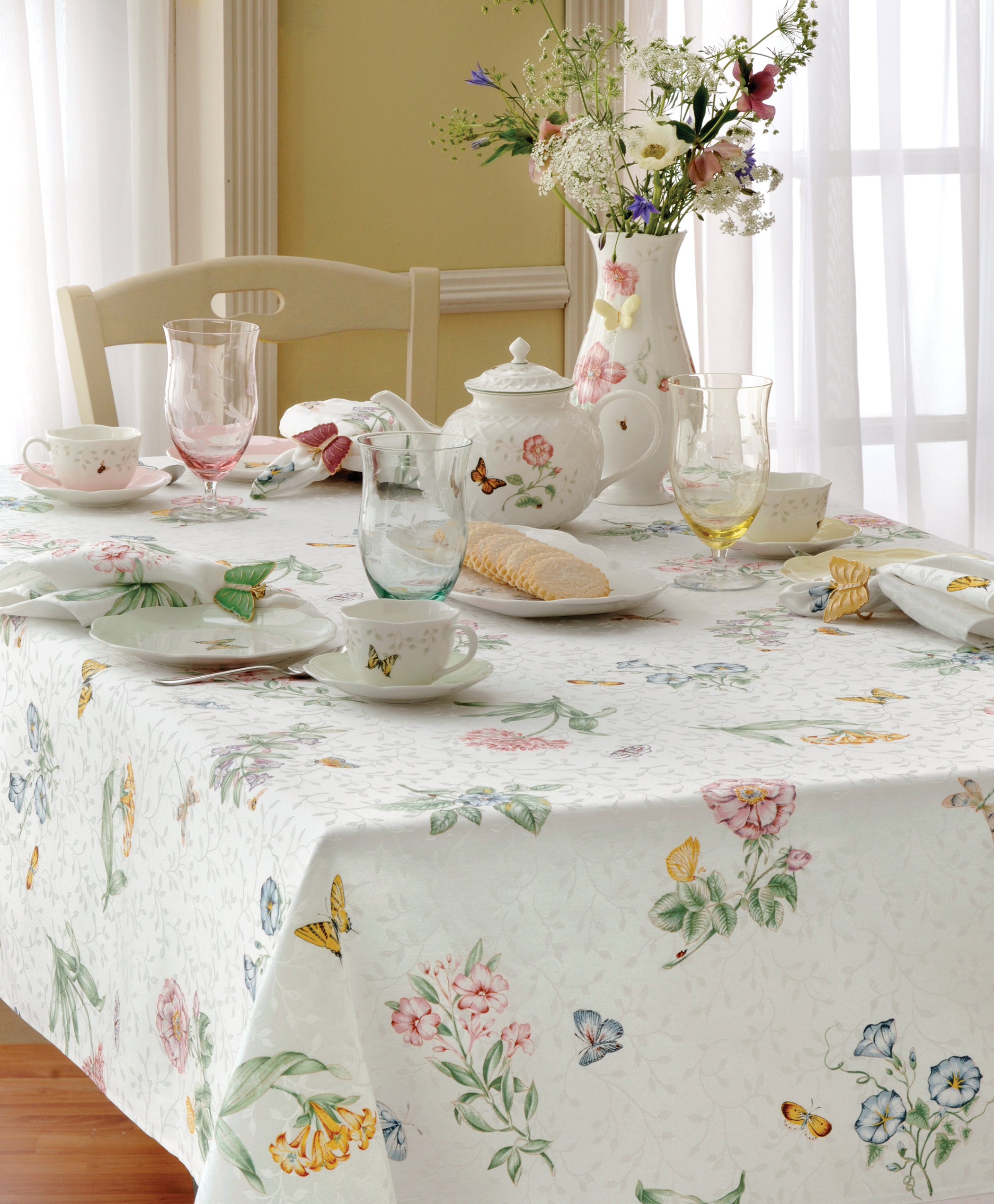 Lenox Butterfly Meadow Tablecloth & Reviews | Wayfair