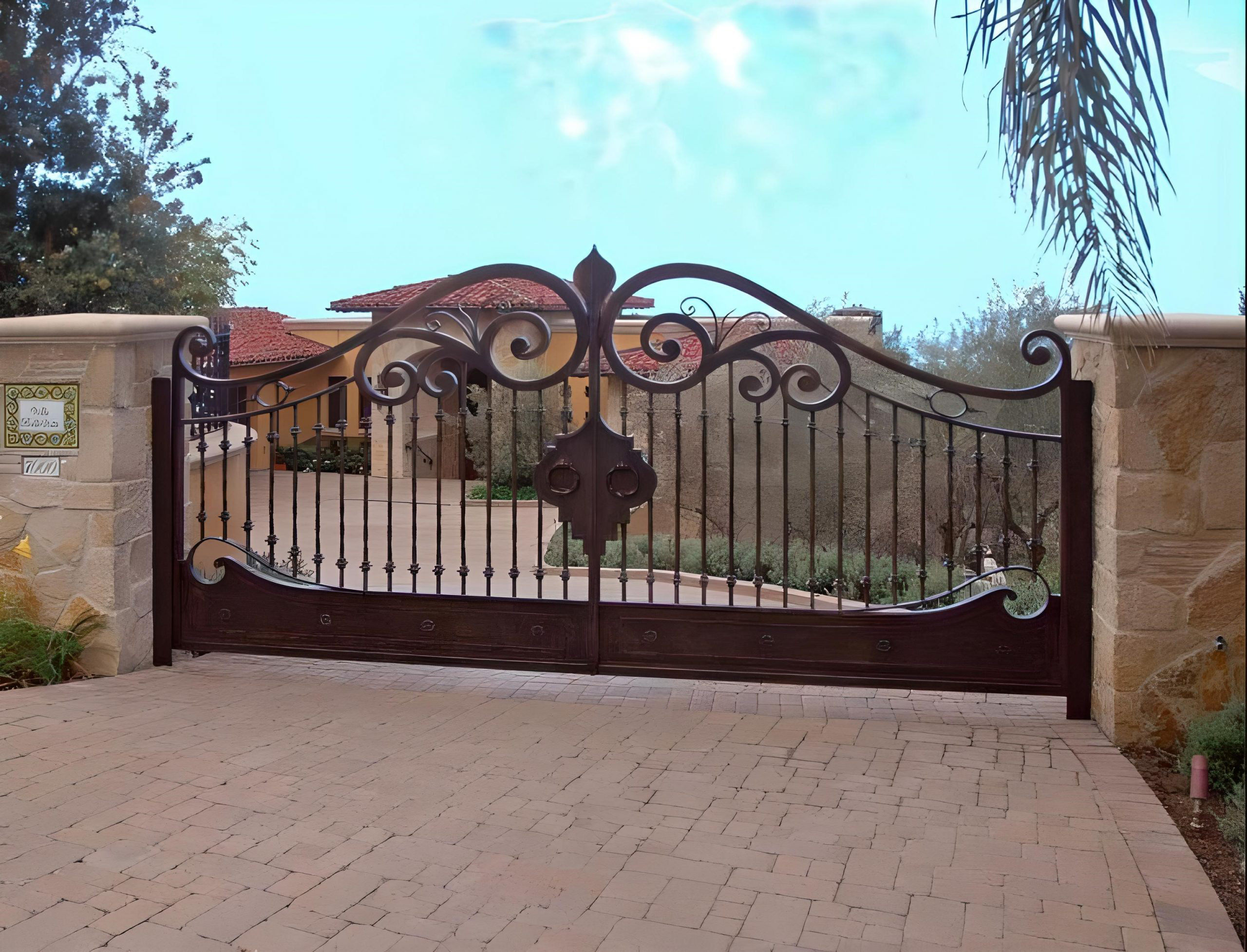 TAIMCO Metal Gate - Wayfair Canada