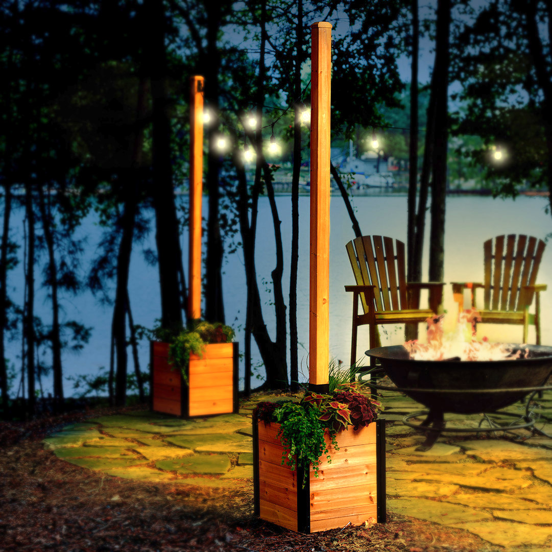 Zippity Outdoor Products 8.5ft H (1 Post W/ Planter) Freestanding ...