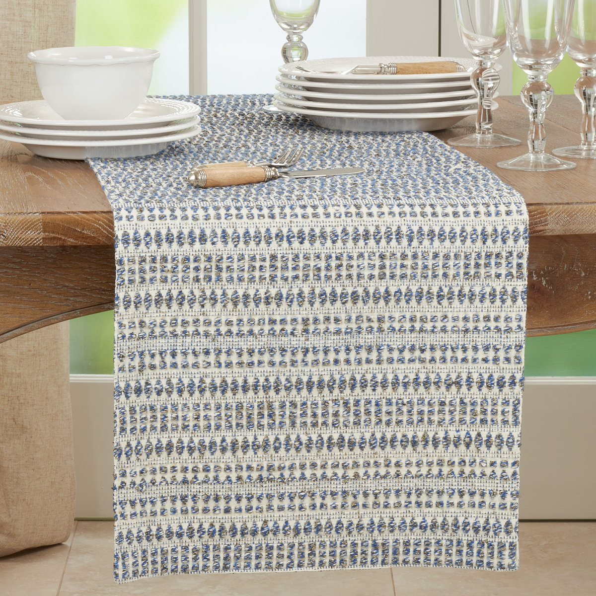 Saro Geometric Table Runner & Reviews | Wayfair