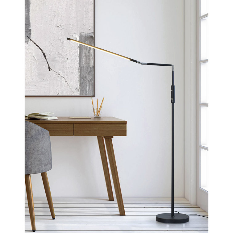 Wrought Studio Lampe DEL sur pied 69 po Astrix - Wayfair Canada