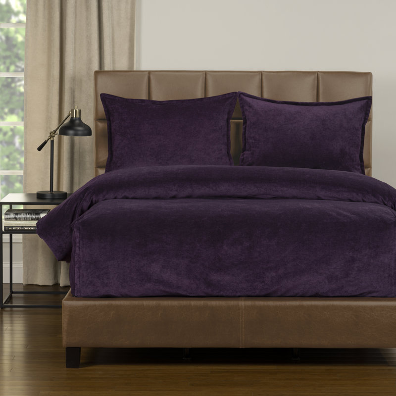 Siscovers Mixology Velvet Bed Cap Comforter Set with Sewn Corners ...