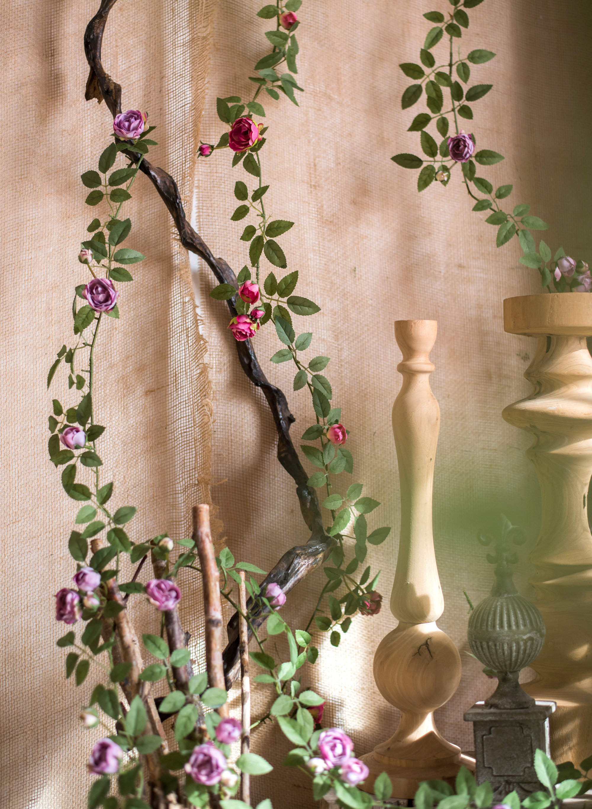 One Allium Way Tige de roses de vigne en soie - Wayfair Canada