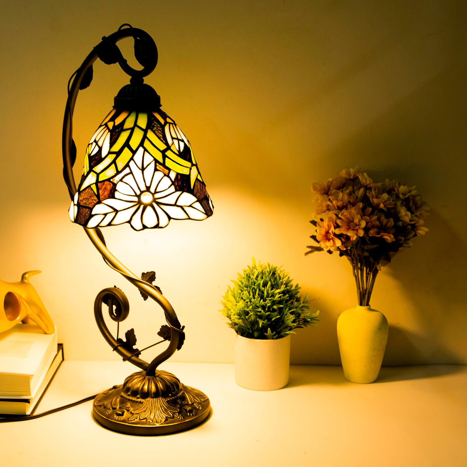 Bloomsbury Market Tiffany Style Table Lamp, Handcrafted Stained Glass ...