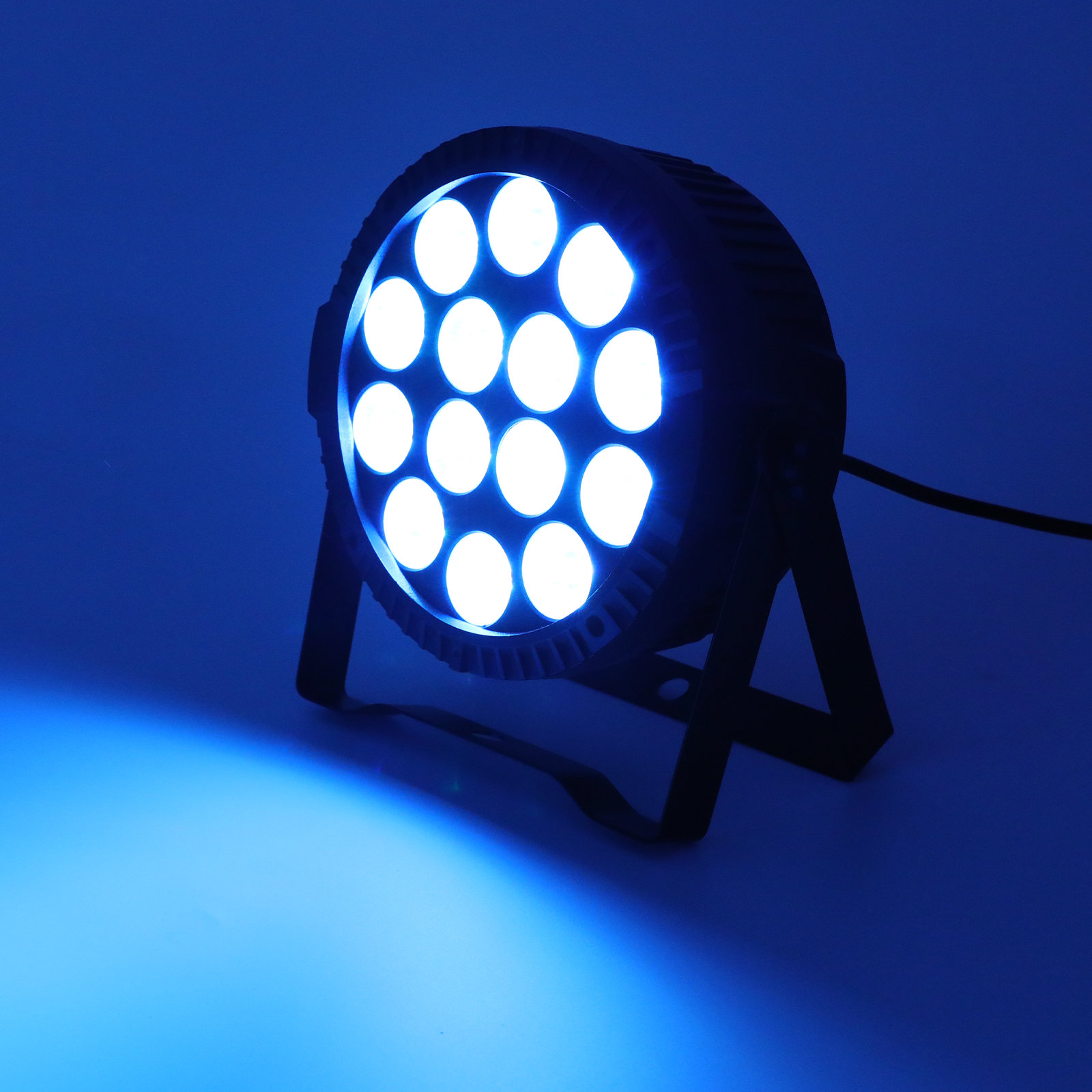 The Holiday Aisle® RGBW LED Par Light Stage Light Spotlight RGBW ...