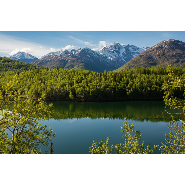 Alpen Home Barrick Matanuska Valley On A Clear Sunny Day In The Spring ...