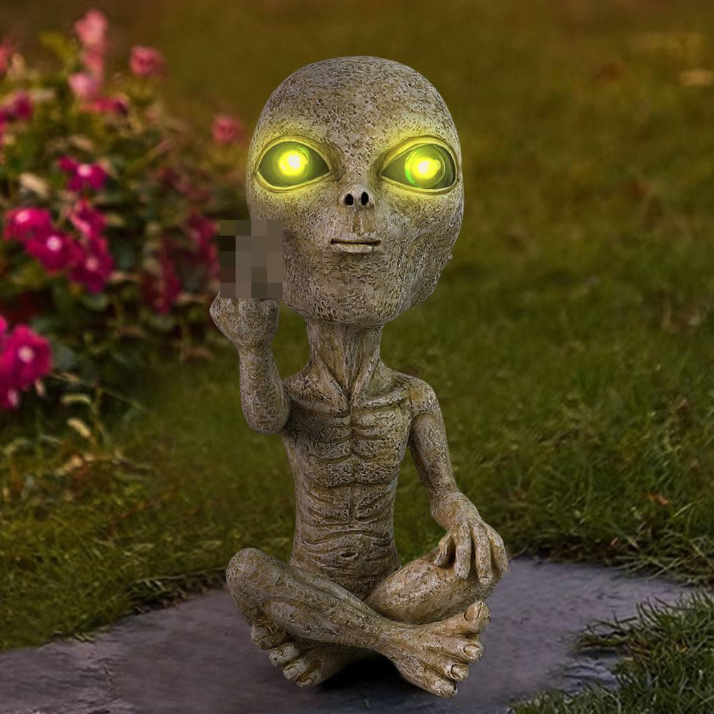 Dakota Fields Solar Light Funny Alien UFO Extraterrestrial Statues ...