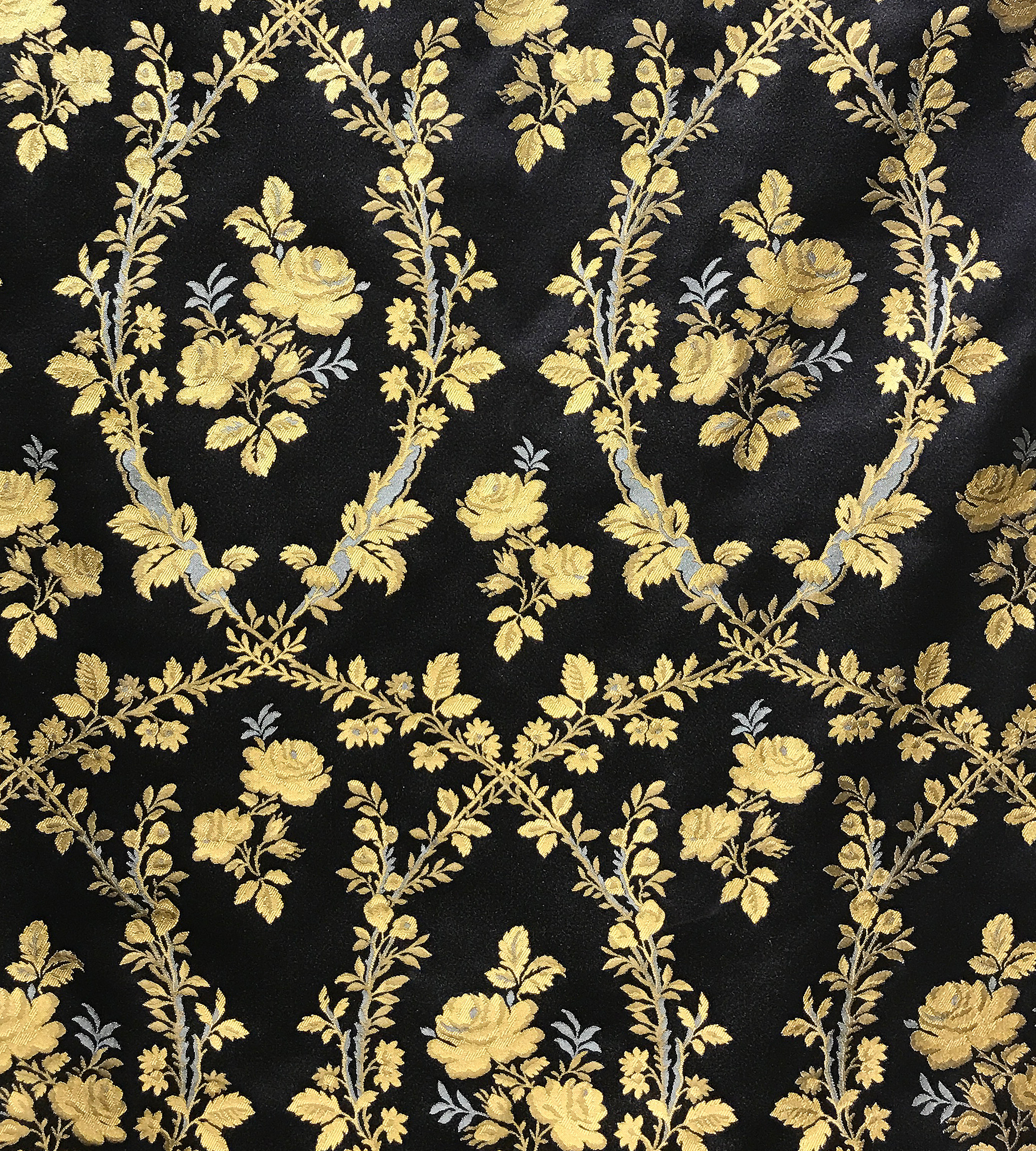 The House of Scalamandre Lampas Torcello Fabric | Wayfair