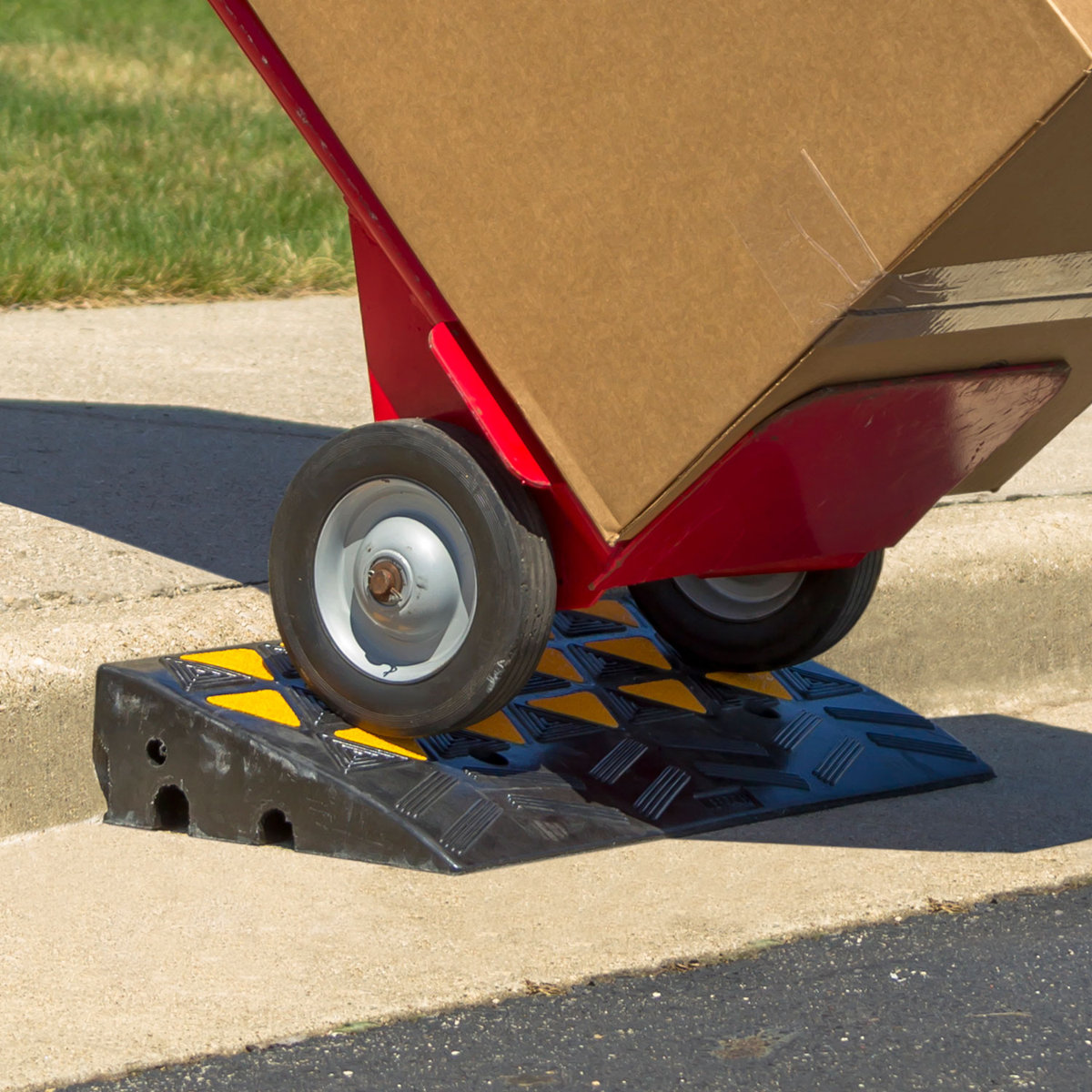 Guardian 30 Ton All Weather Rubber Curb Ramp with Ribbed Traction | Wayfair