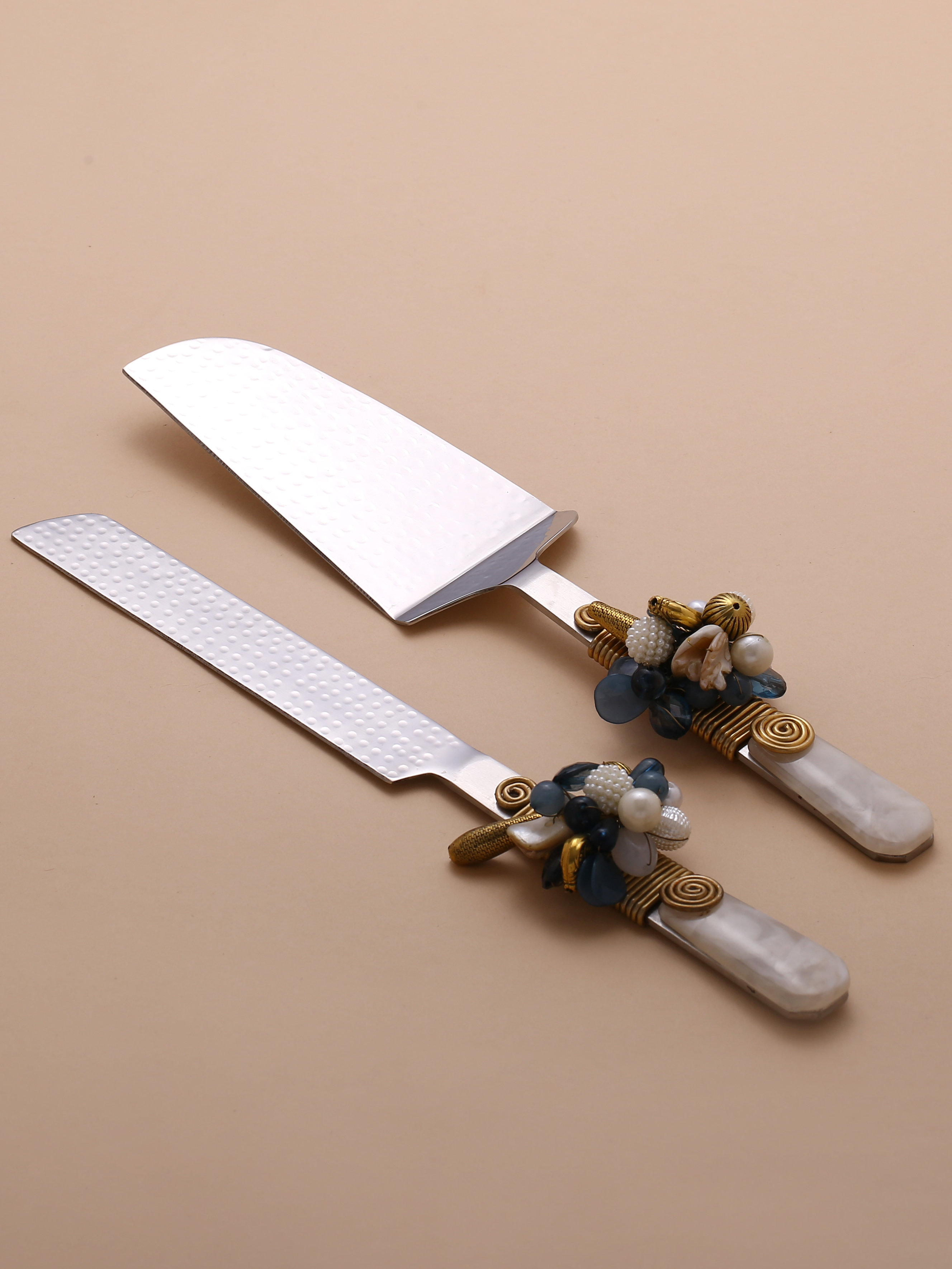 House of Hampton® Blue Beads Embellished Cake Server Set | Wayfair