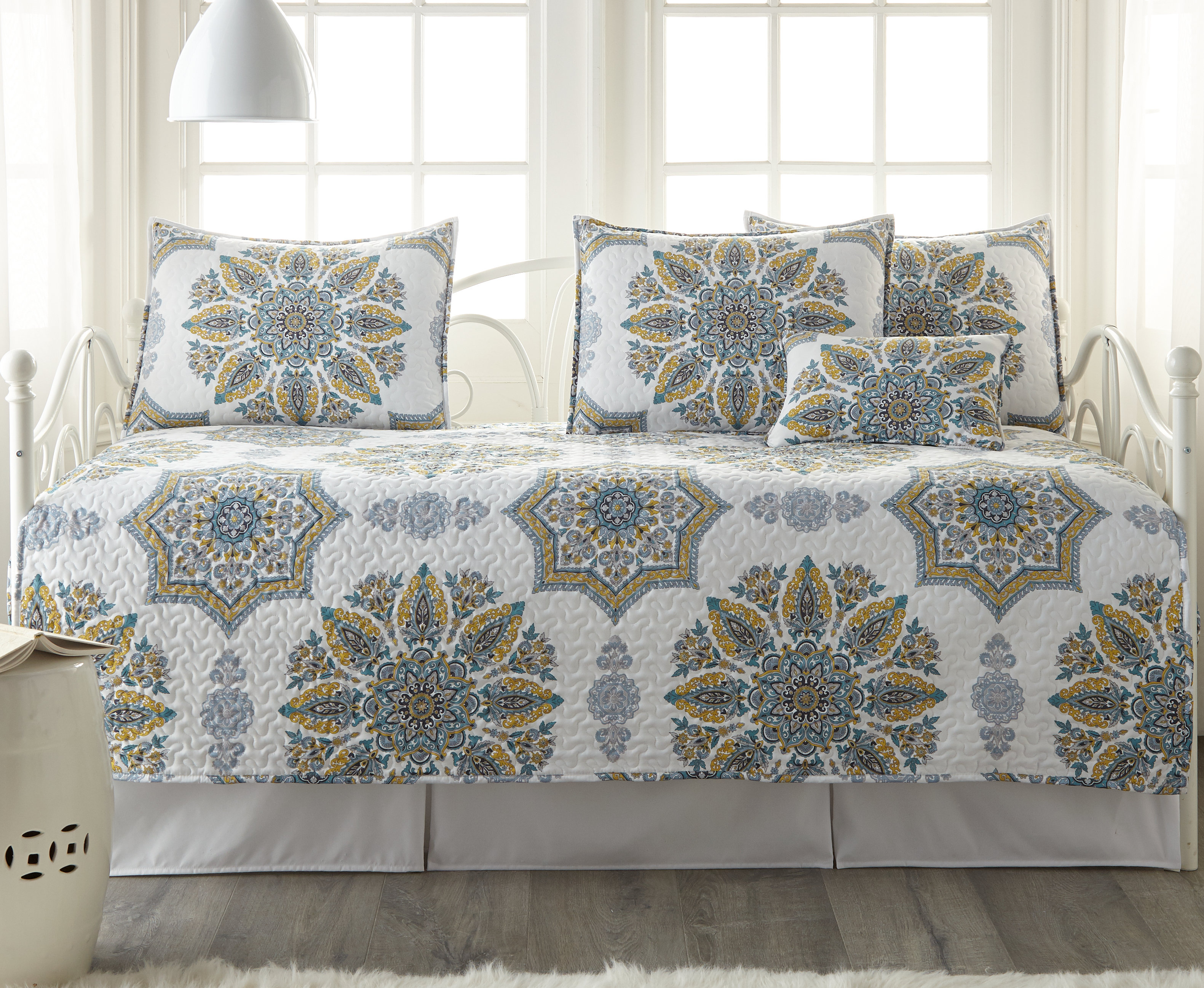 SouthShore Fine Linens Infinity Collection Daybed Quilt Set covers by ...