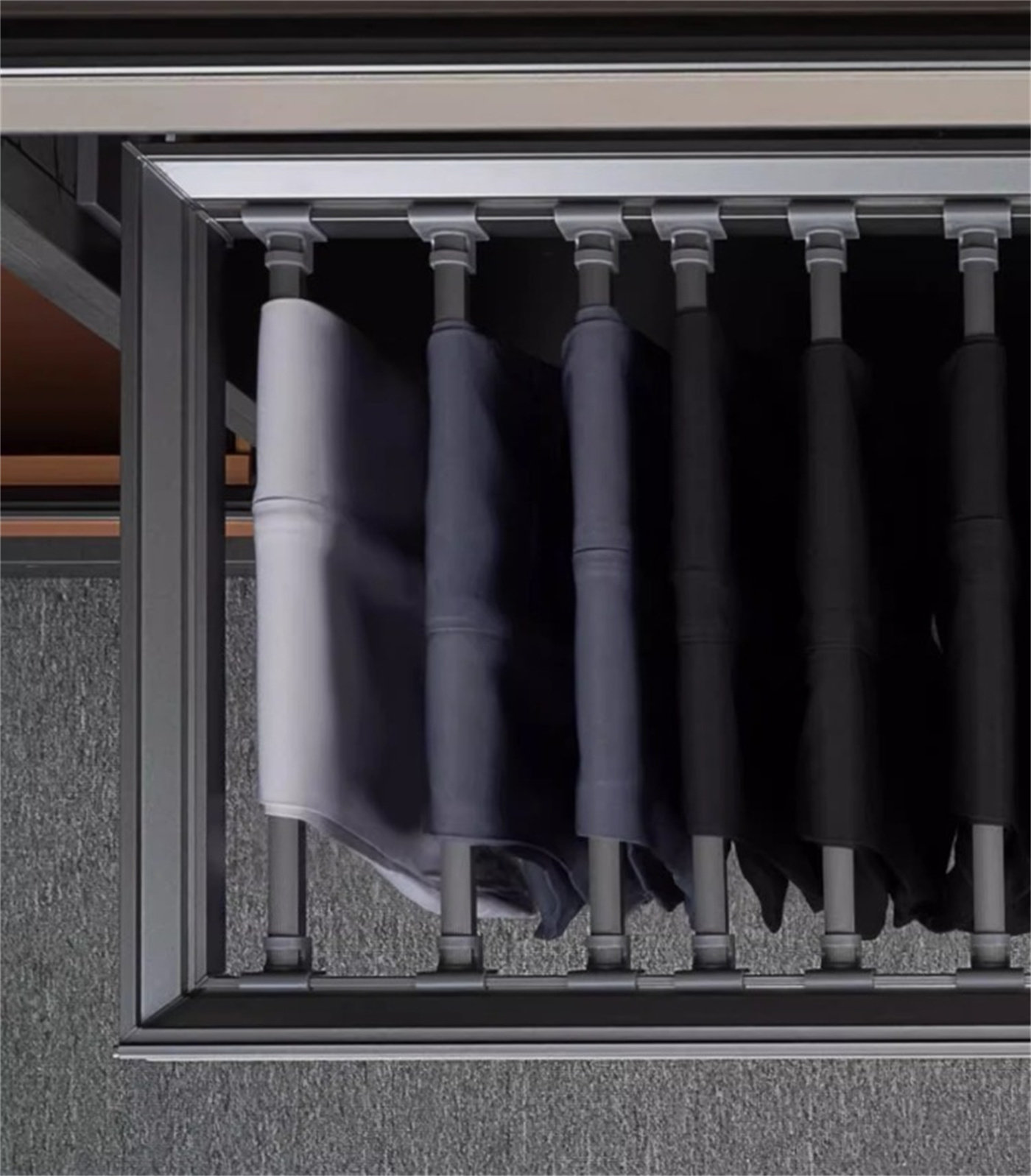 Thrones Designs Aluminum Alloy Extendable Trouser Rack For Wardrobes ...