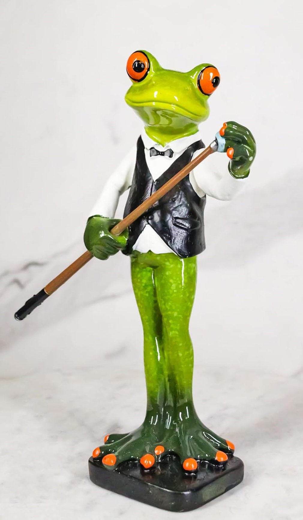 Trinx Bow Tie Billiards Pro Green Toad Frog Applying Chalk To Pool Cue ...