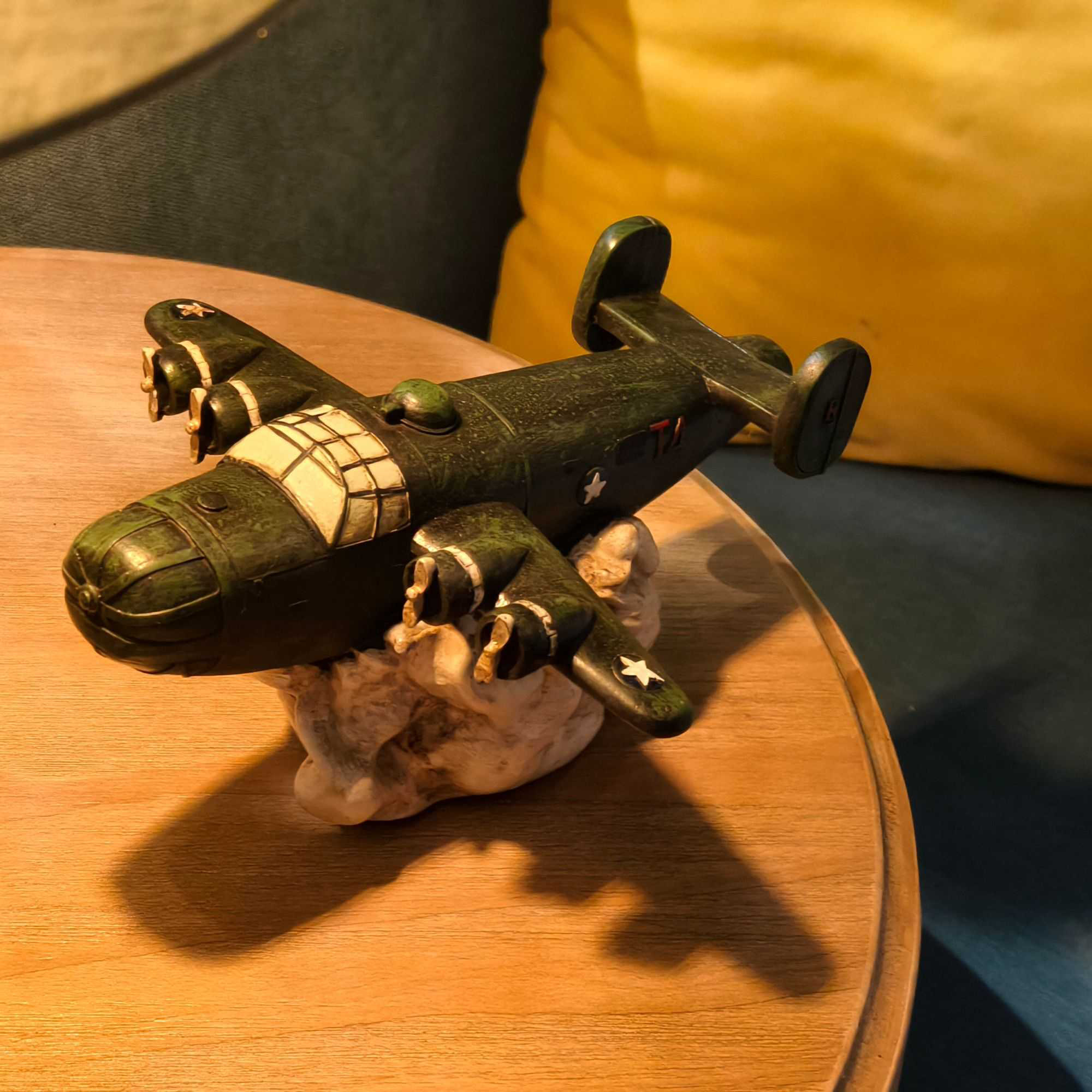 Zoomie Kids Vintage Airplane Model Cute Chibi B-24 Liberator Model ...
