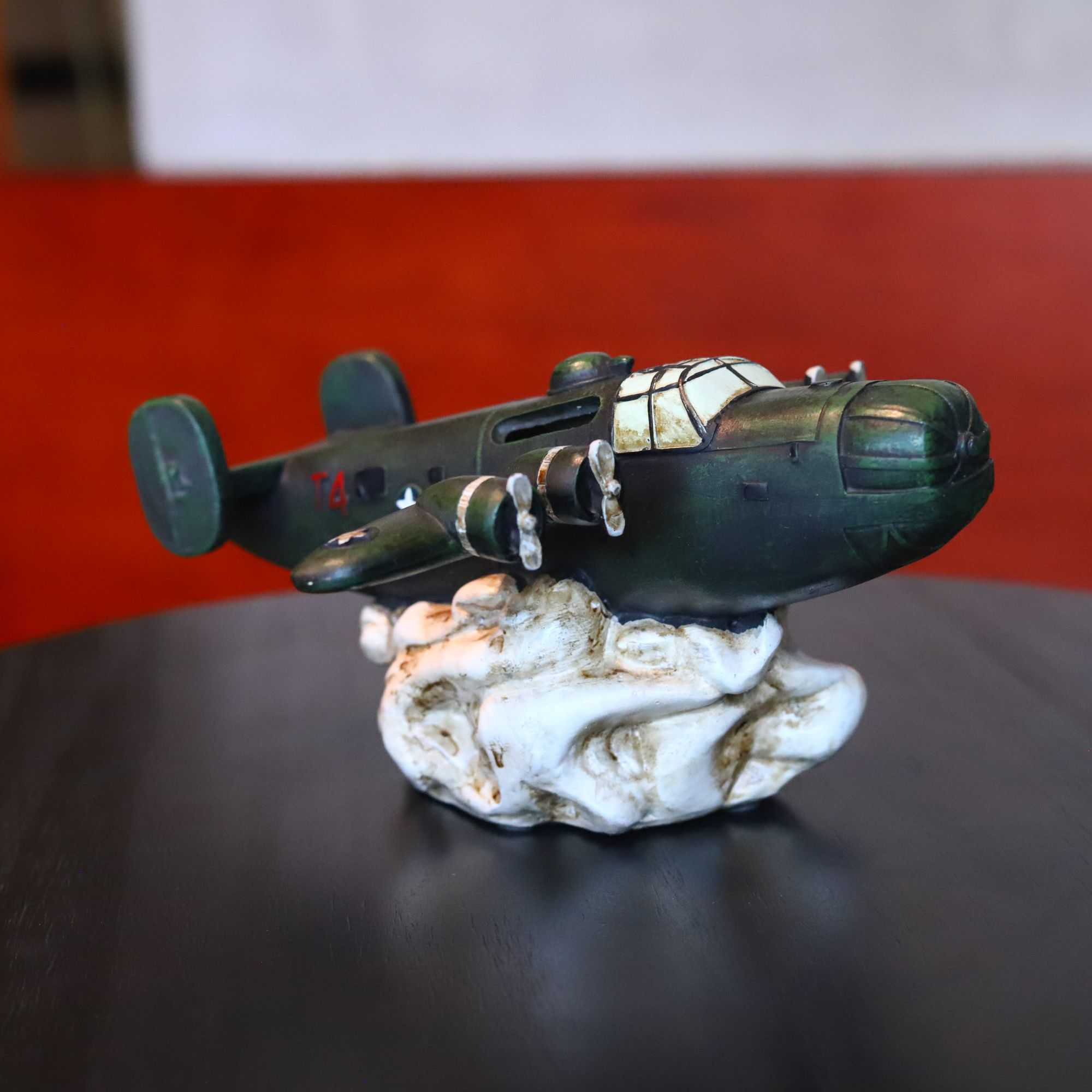 Zoomie Kids Vintage Airplane Model Cute Chibi B-24 Liberator Model ...