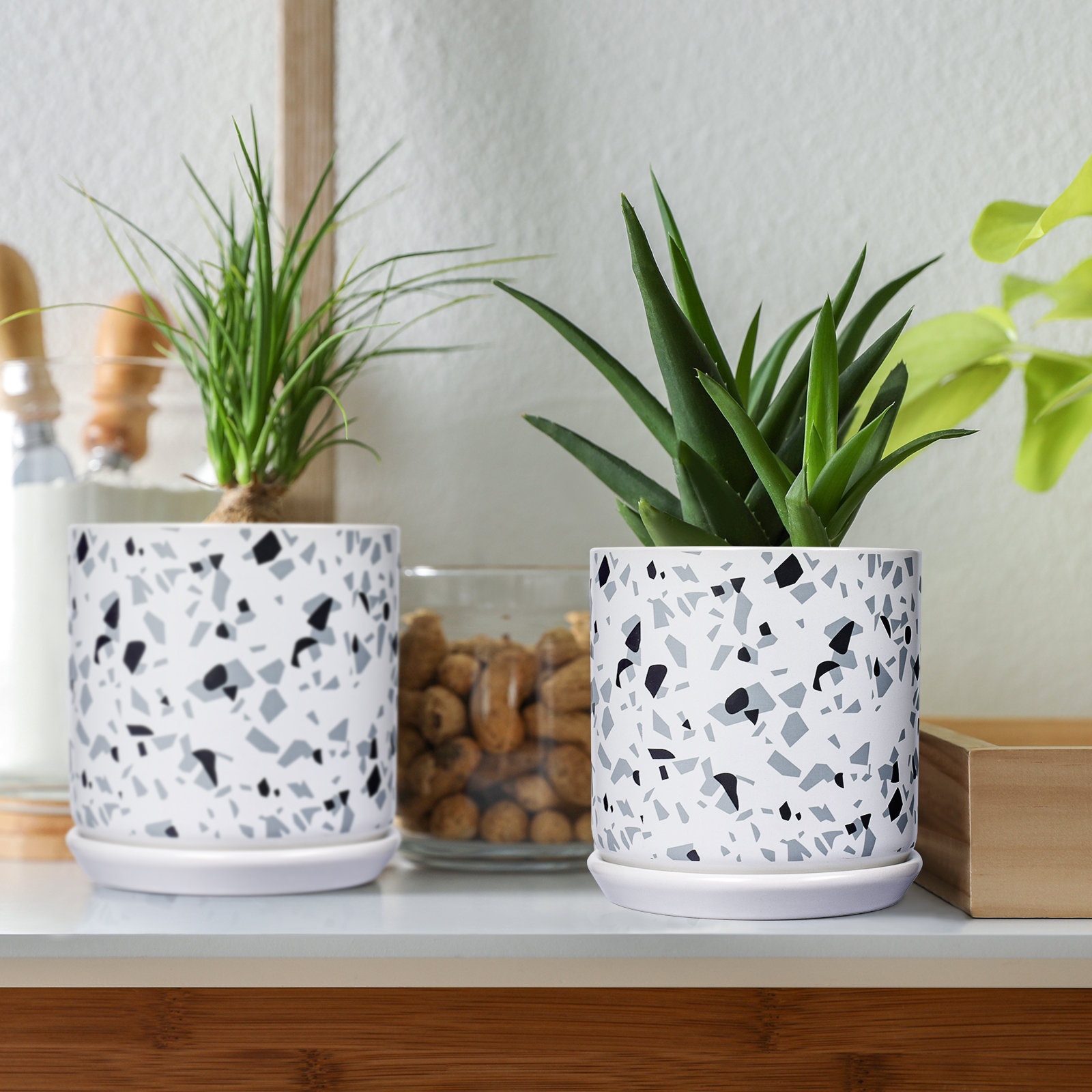 Wrought Studio Pot de fleurs en céramique Charniak et Commentaires ...