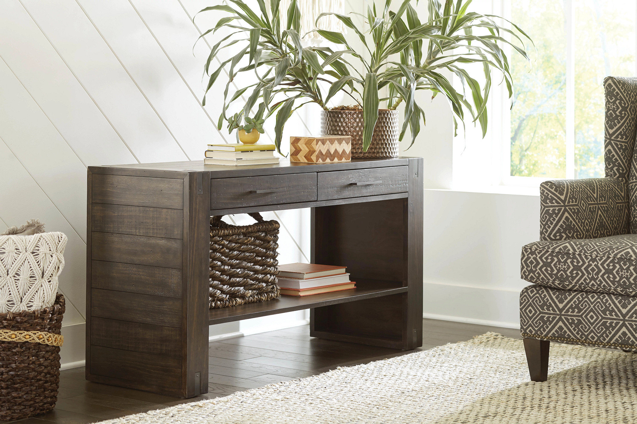 The Twillery Co.® Wallen Console de 52 po en bois massif | Wayfair