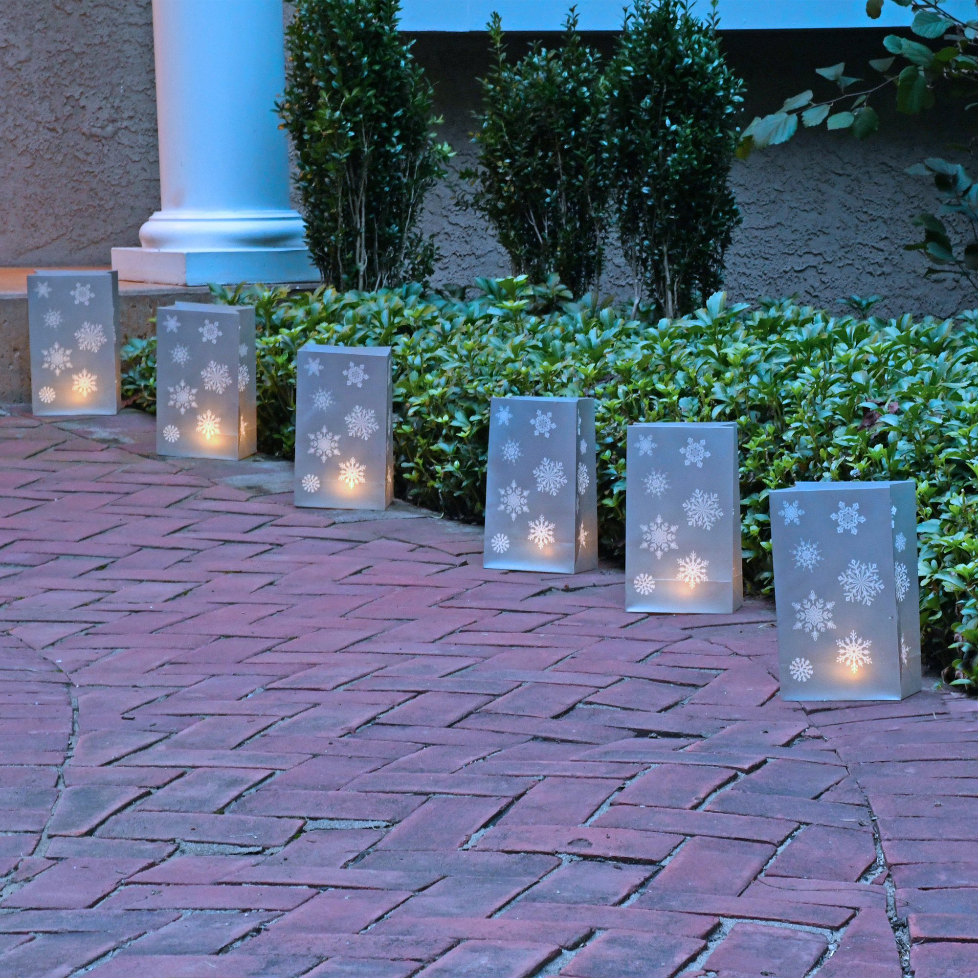 The Holiday Aisle® Battery Operated Luminaria Kit with Timer, Silver ...